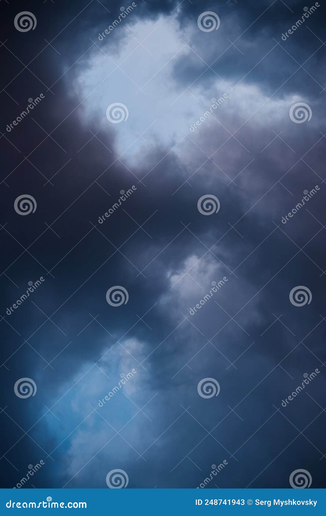 Conjunto De Nuvens Azuis Tempestuosas Imagem de Stock - Imagem de azul ...