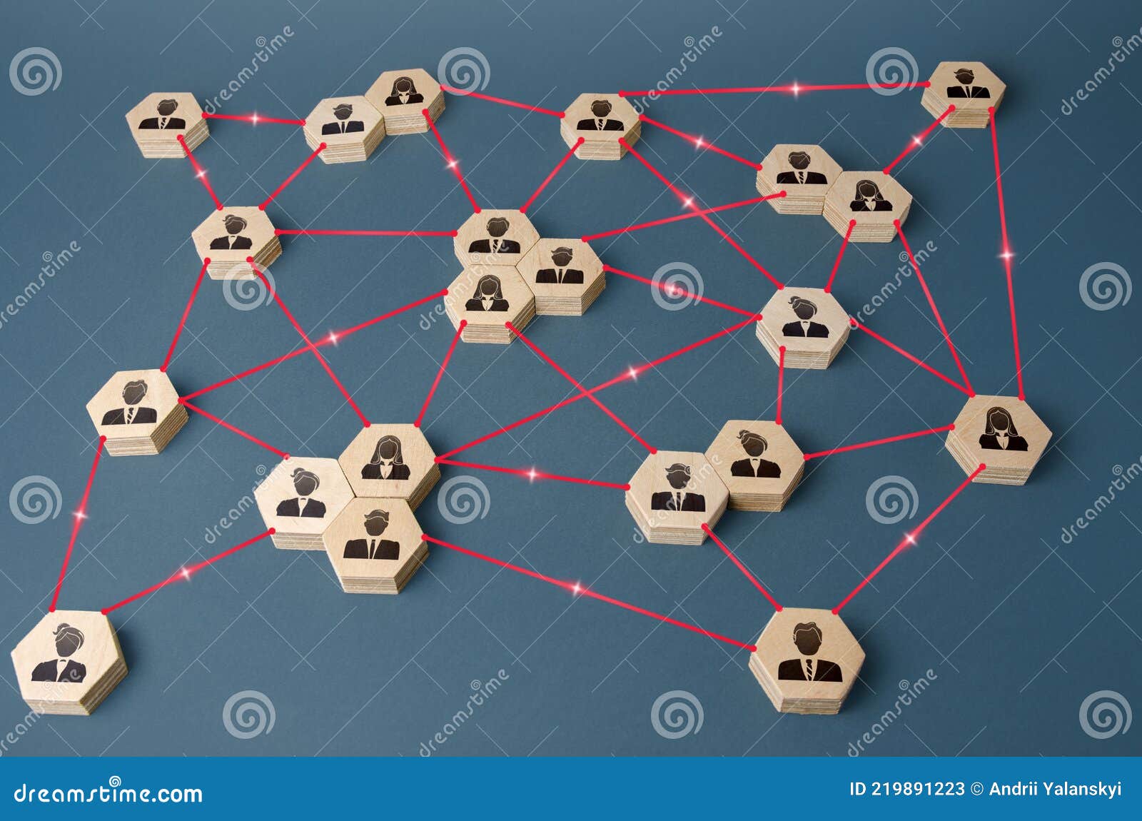 Connected People. Interactions between Employees and Working Groups ...