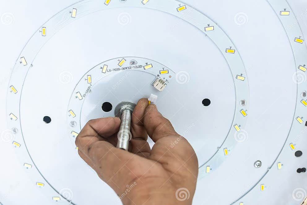 Connecting Power Source To the LED Strip. Assembling a LED Dome Ceiling ...