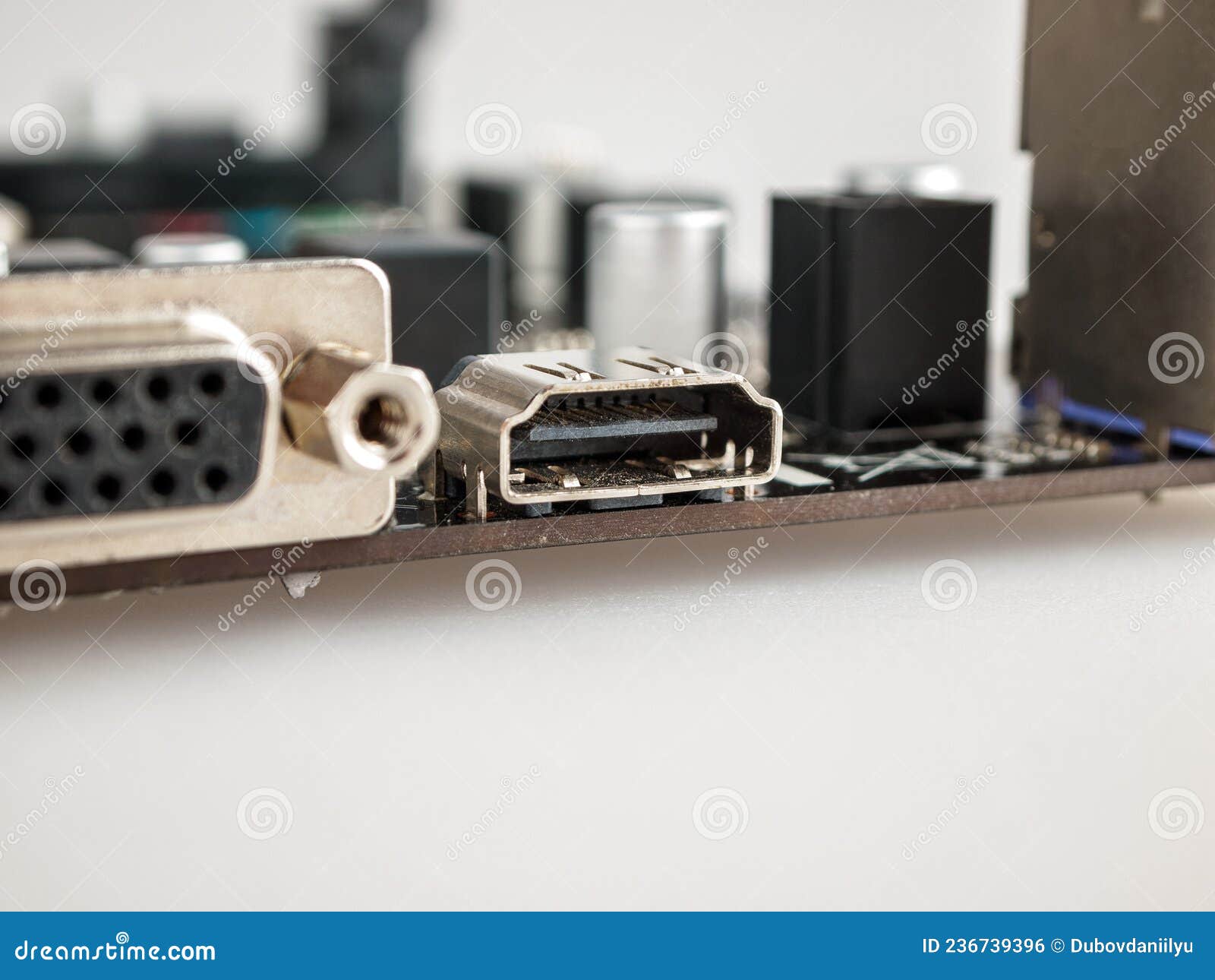 Connectors, Interfaces for Connecting the Display To a Computer, Laptop ...