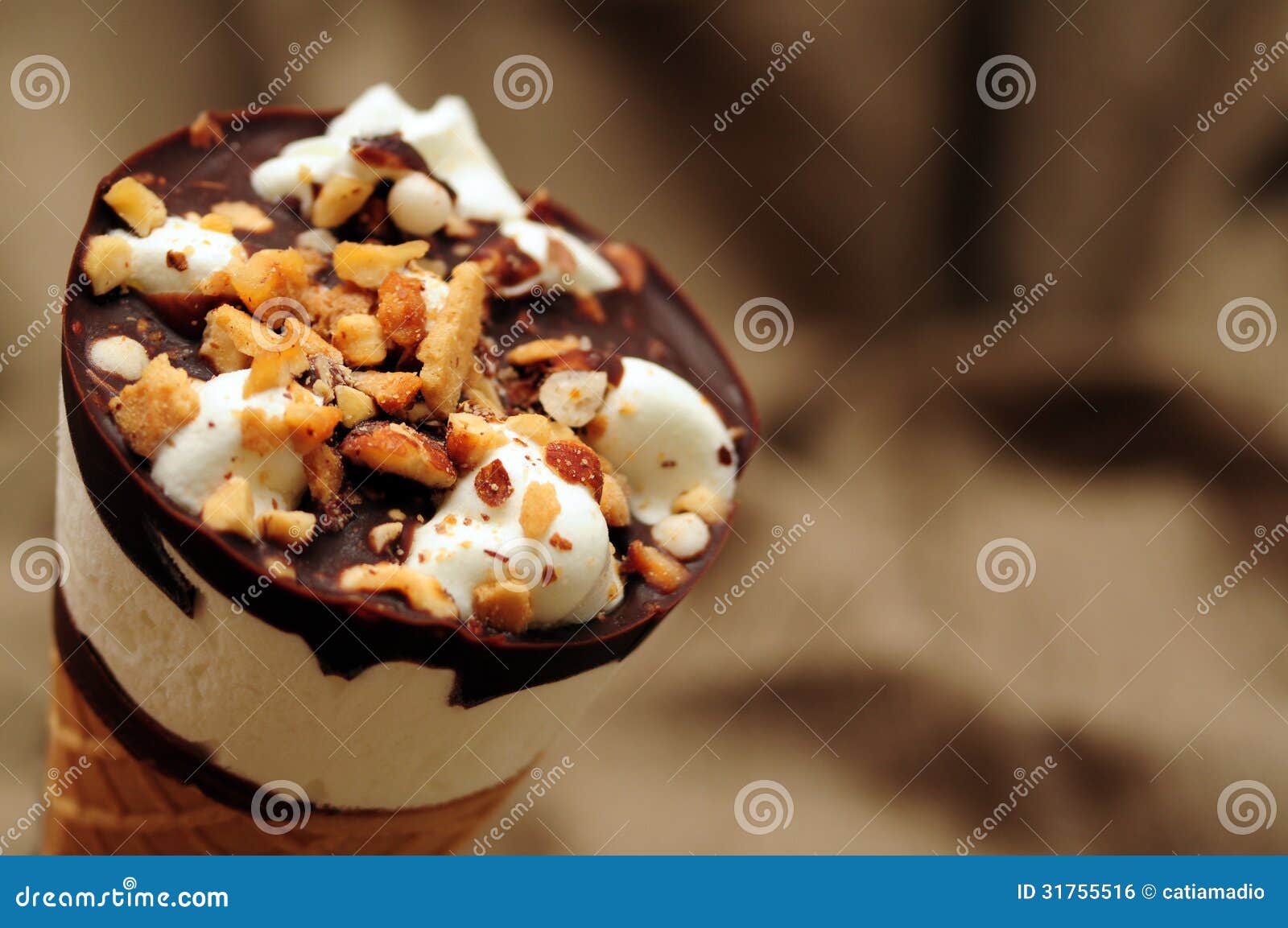 Cono de helado foto de archivo. Imagen de congelado, cono - 31755516