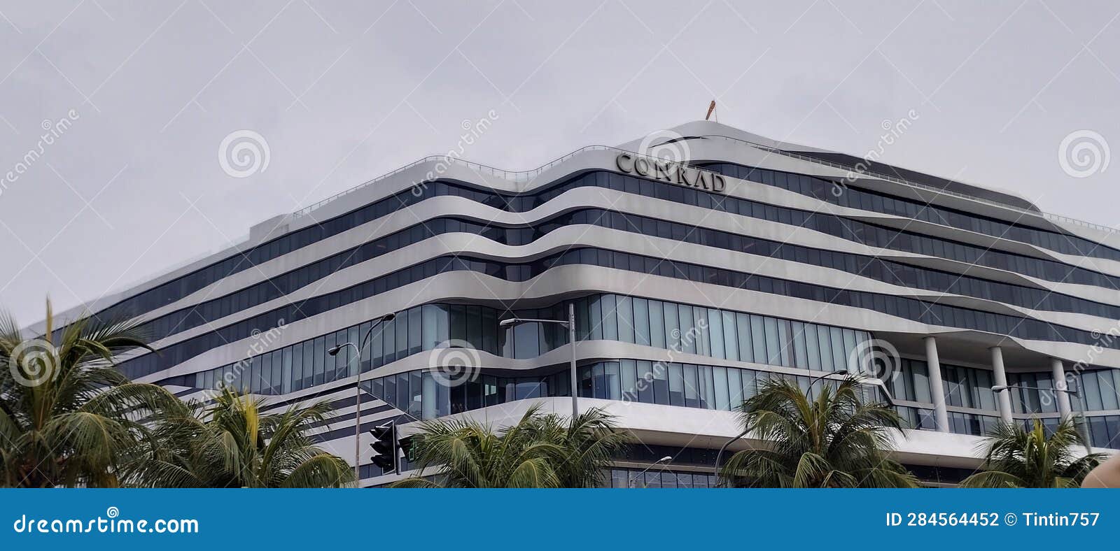 Conrad Building at SM MOA by the Bay View Editorial Photography - Image ...