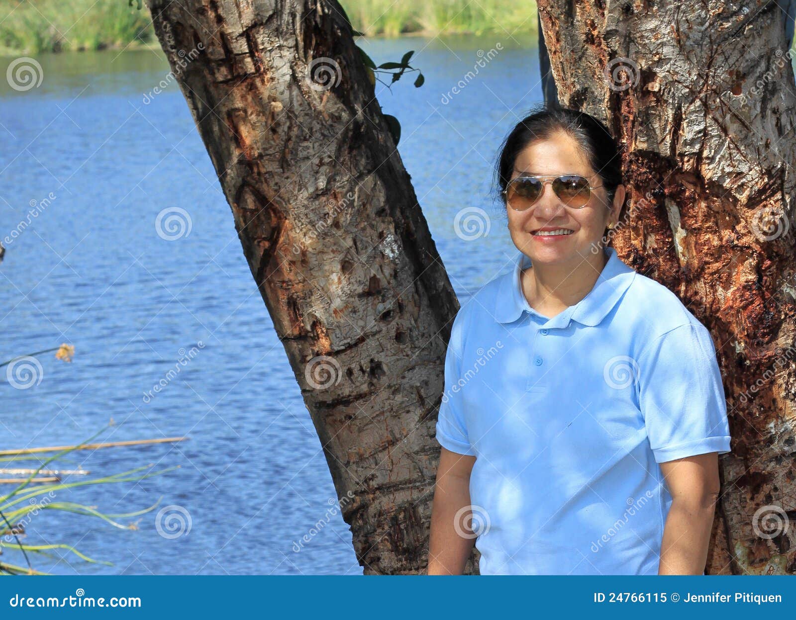 Conservatieve Aziaat stock afbeelding. Image of overhemd - 24766115