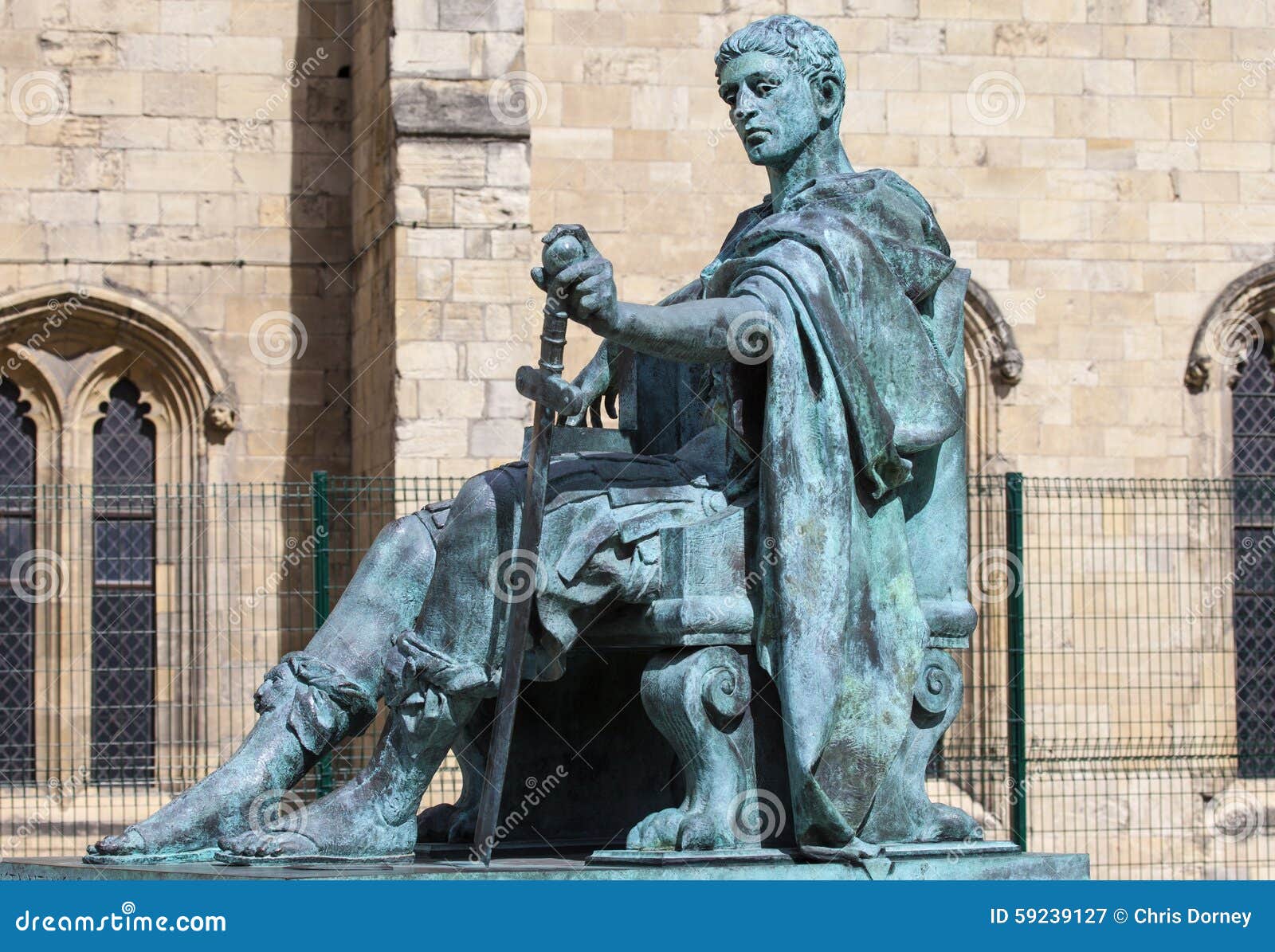 Constantine Statue in York editorial photography. Image of landmark ...
