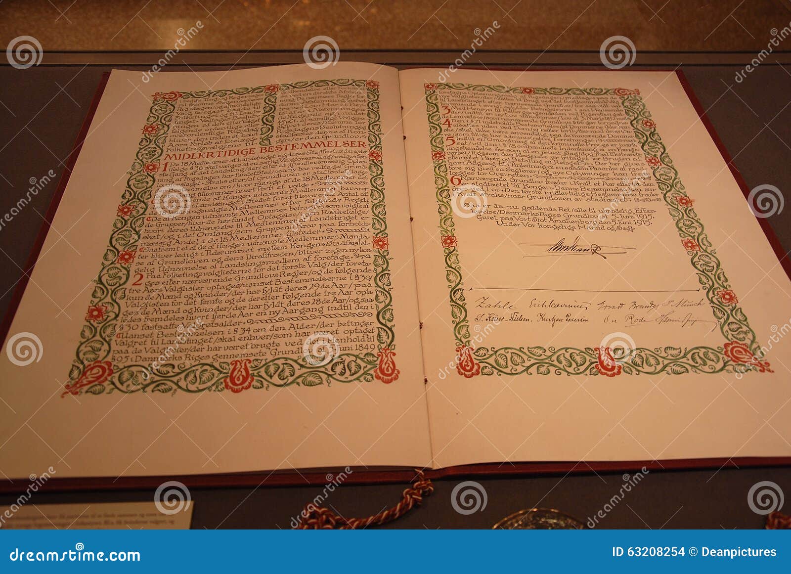 Constitución Escrita Danesa Imagen de archivo editorial - Imagen de ...