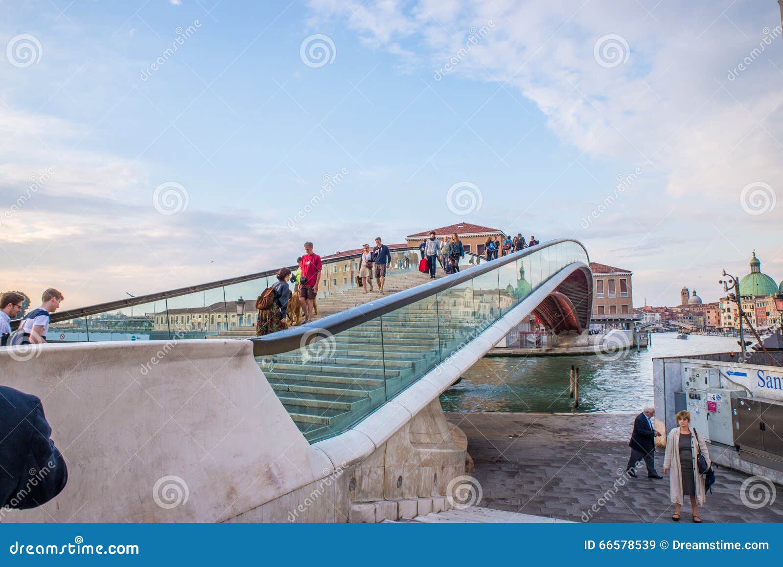 Constitution Bridge in Venice, Italy Editorial Stock Image - Image of ...