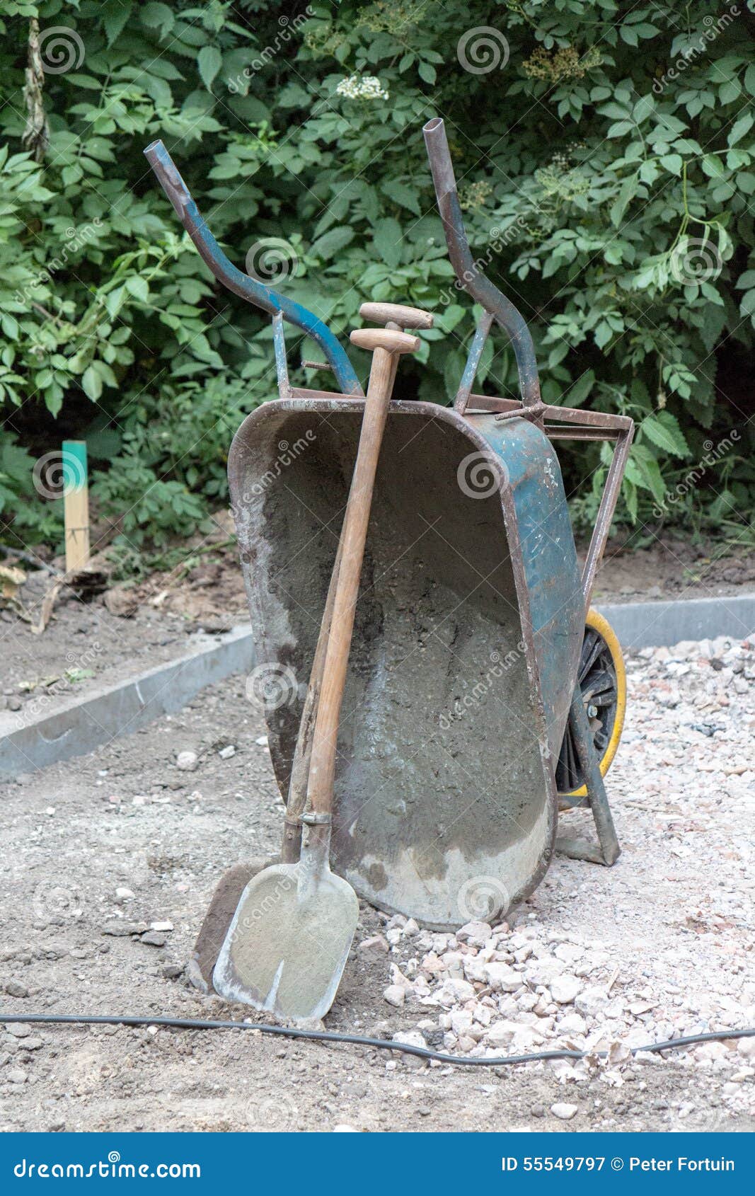 Construcción De La Pala De La Carretilla Imagen de archivo - Imagen de ...