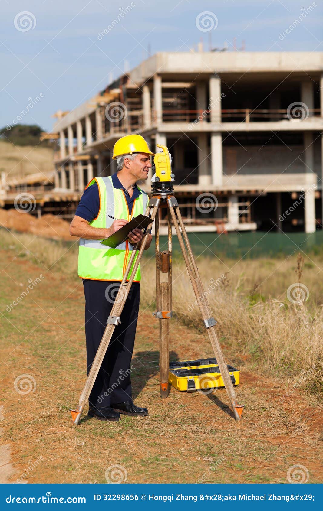 Construcción De Trabajo Del Topógrafo Foto de archivo - Imagen de ...