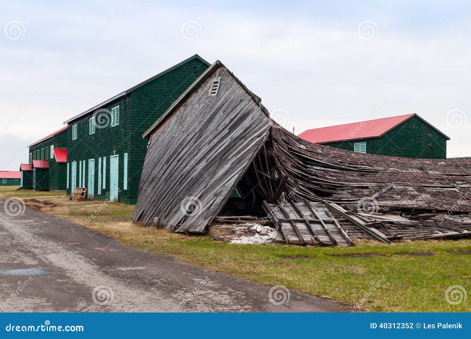 Construcción derrumbada foto de archivo. Imagen de edificio - 40312352