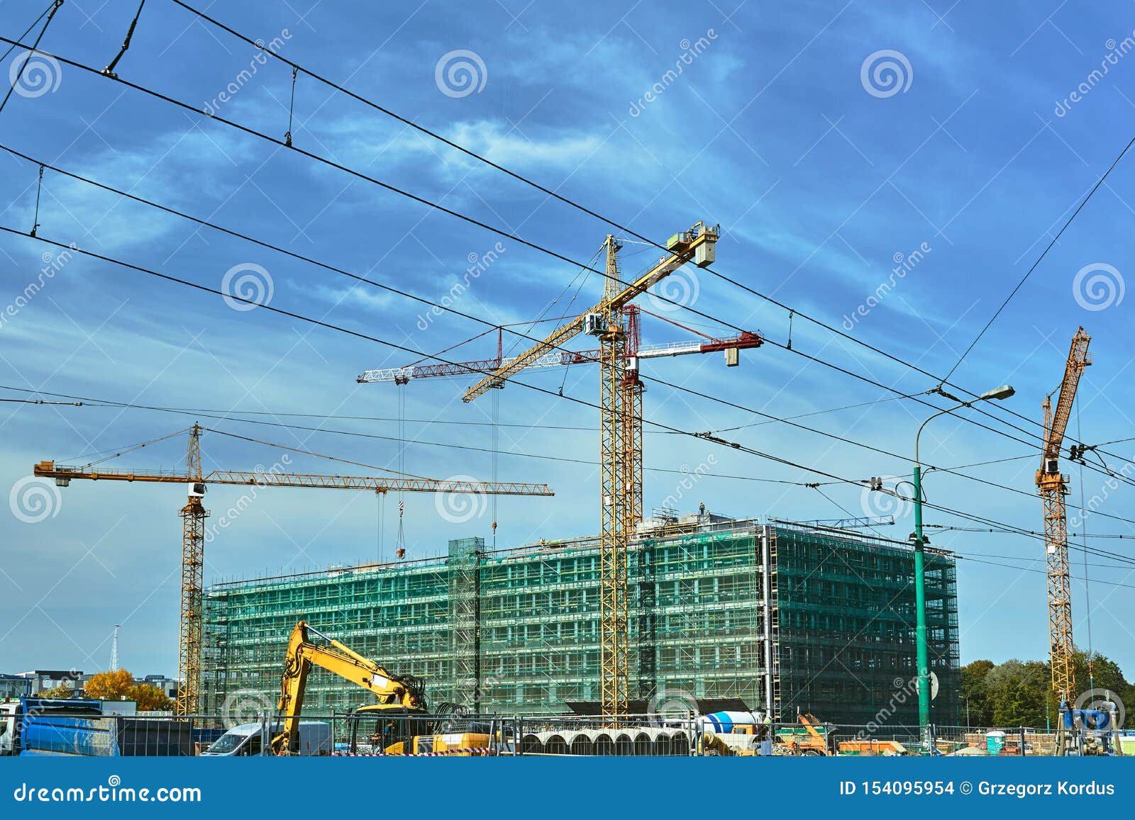 Construcci?n De Un Edificio Residencial Foto de archivo - Imagen de ...