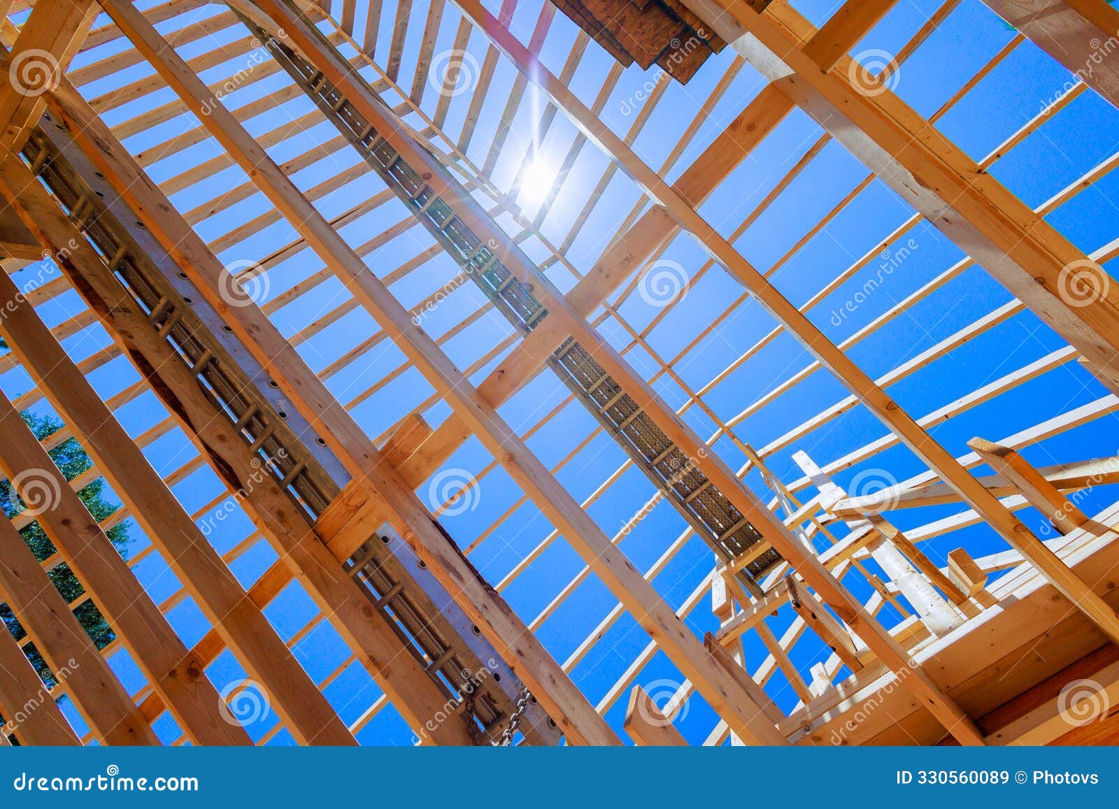 Construct Wooden Roof Beams Using Trusses Frames, Rafters, a Joists ...