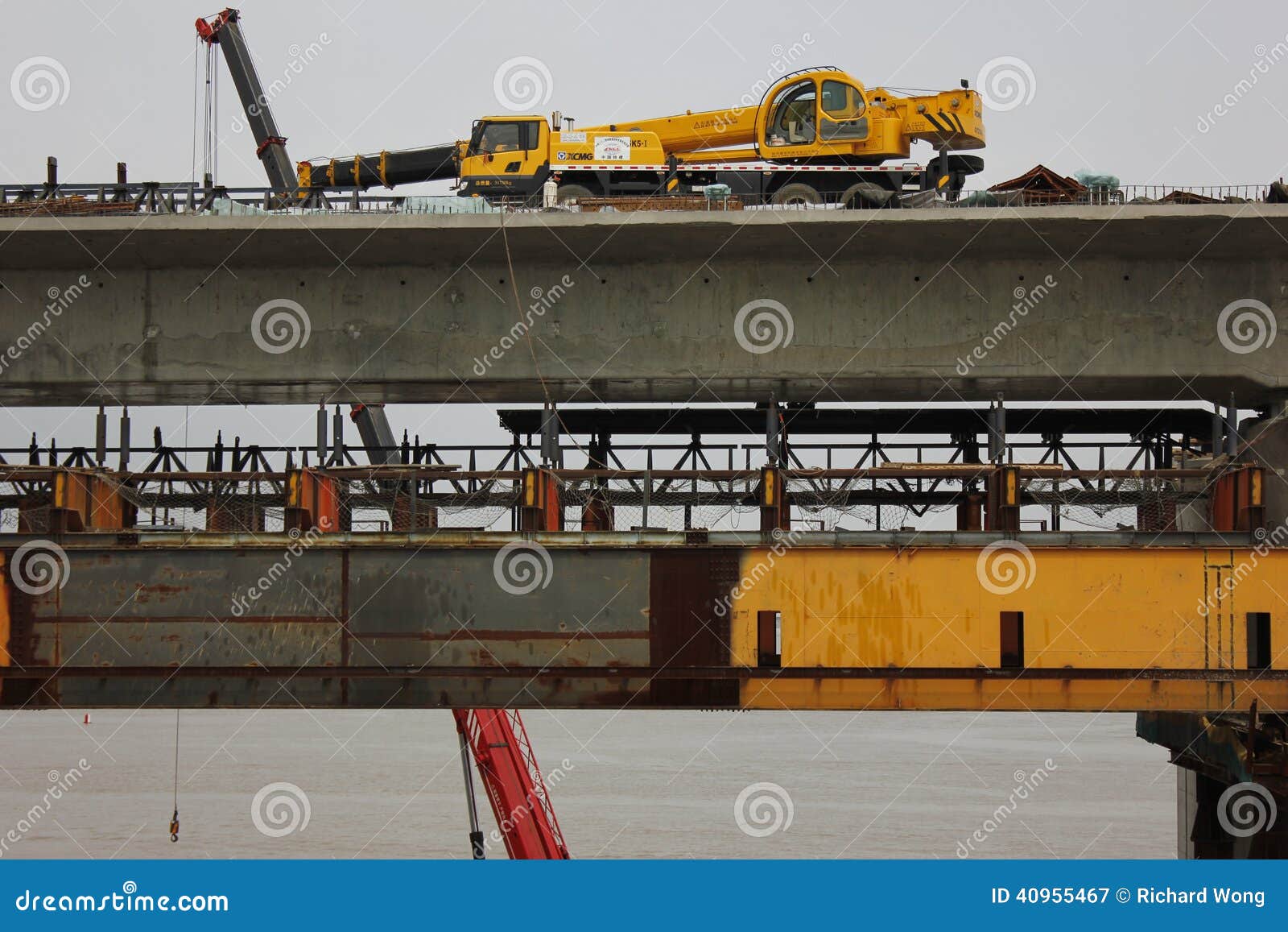 The constructing bridge editorial photography. Image of city - 40955467