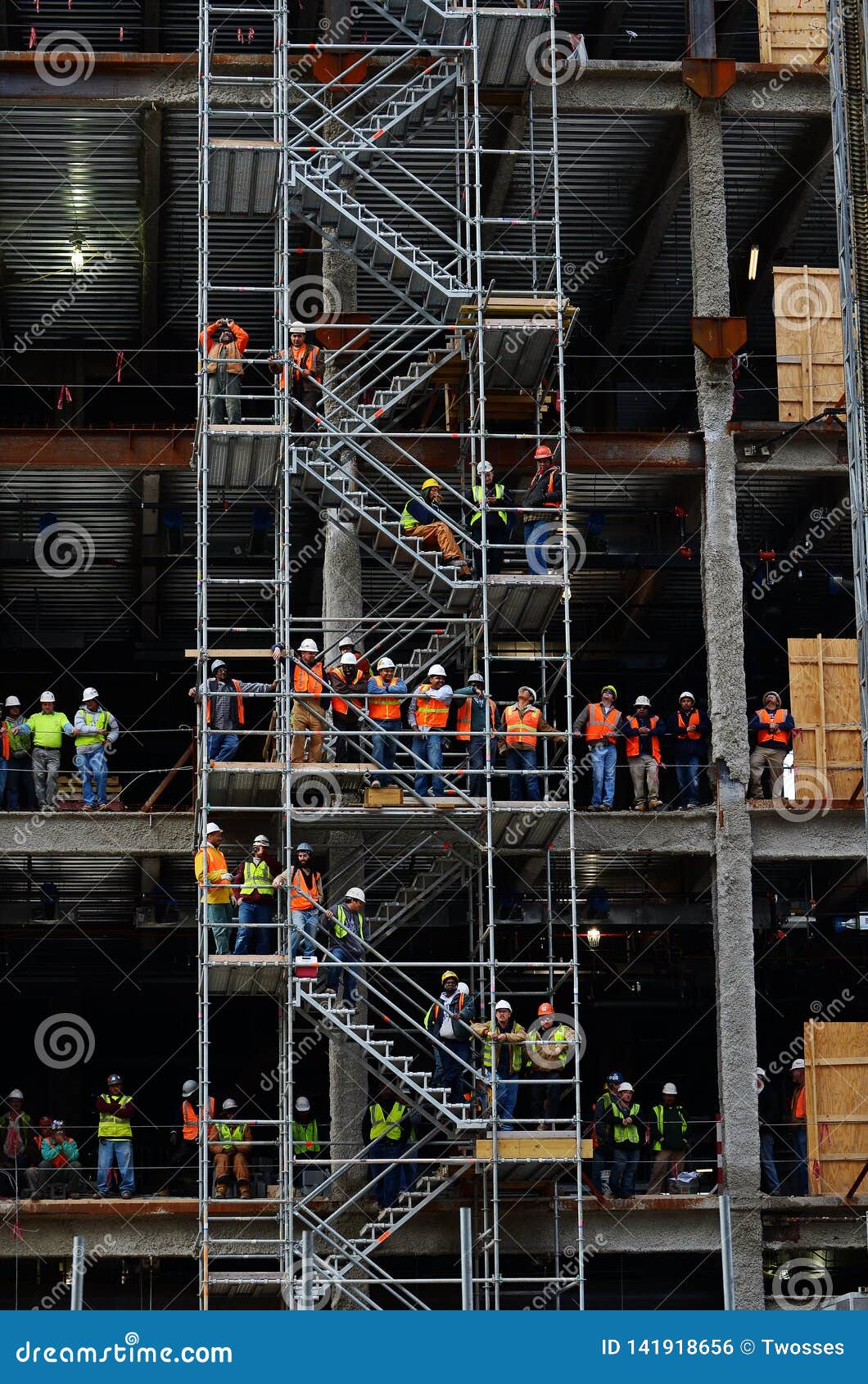 Constructing in Downtown Raleigh, NC Editorial Photo - Image of group ...