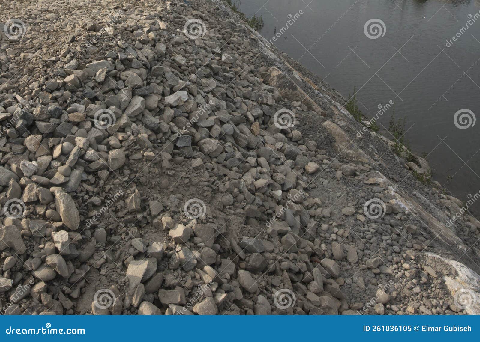 Construction Aggregate in River Regulation Stock Image - Image of ...