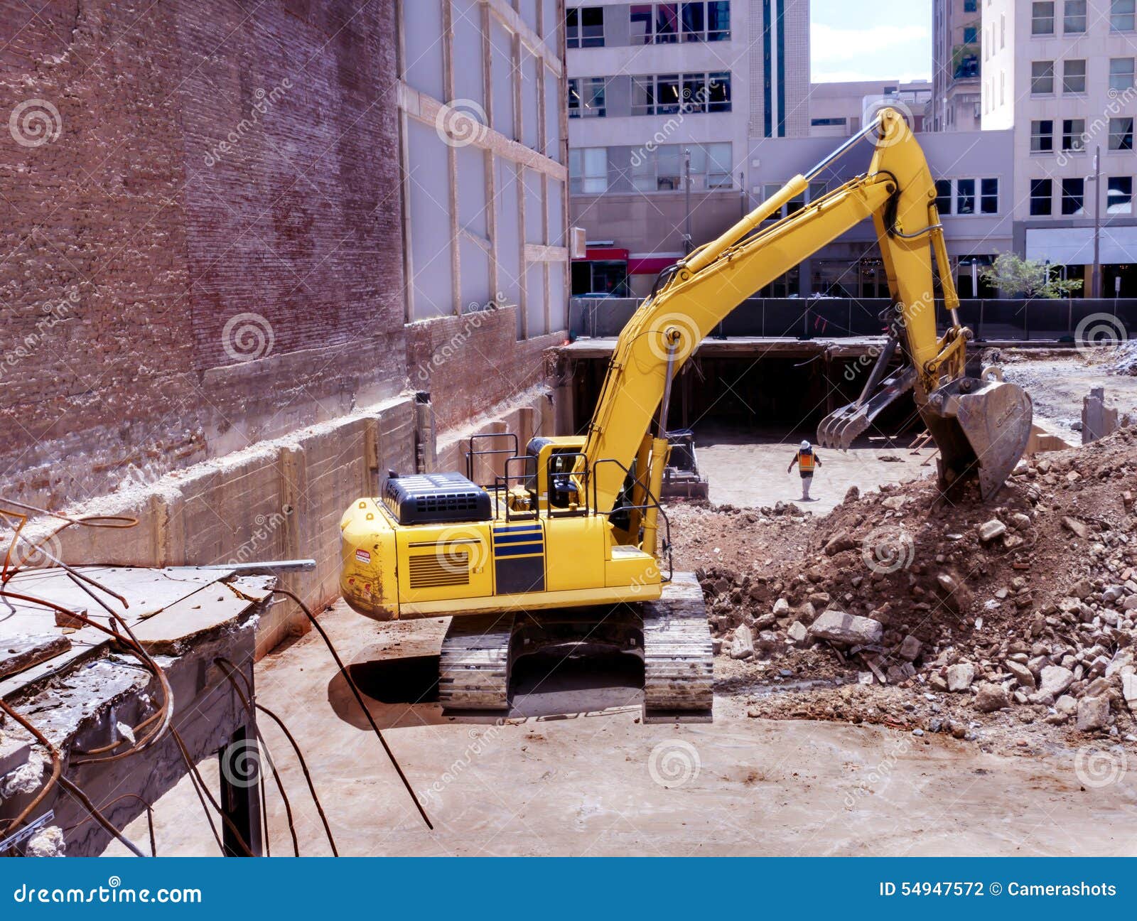 Construction Backhoe Clearing Basement Pit Stock Photos - Free ...