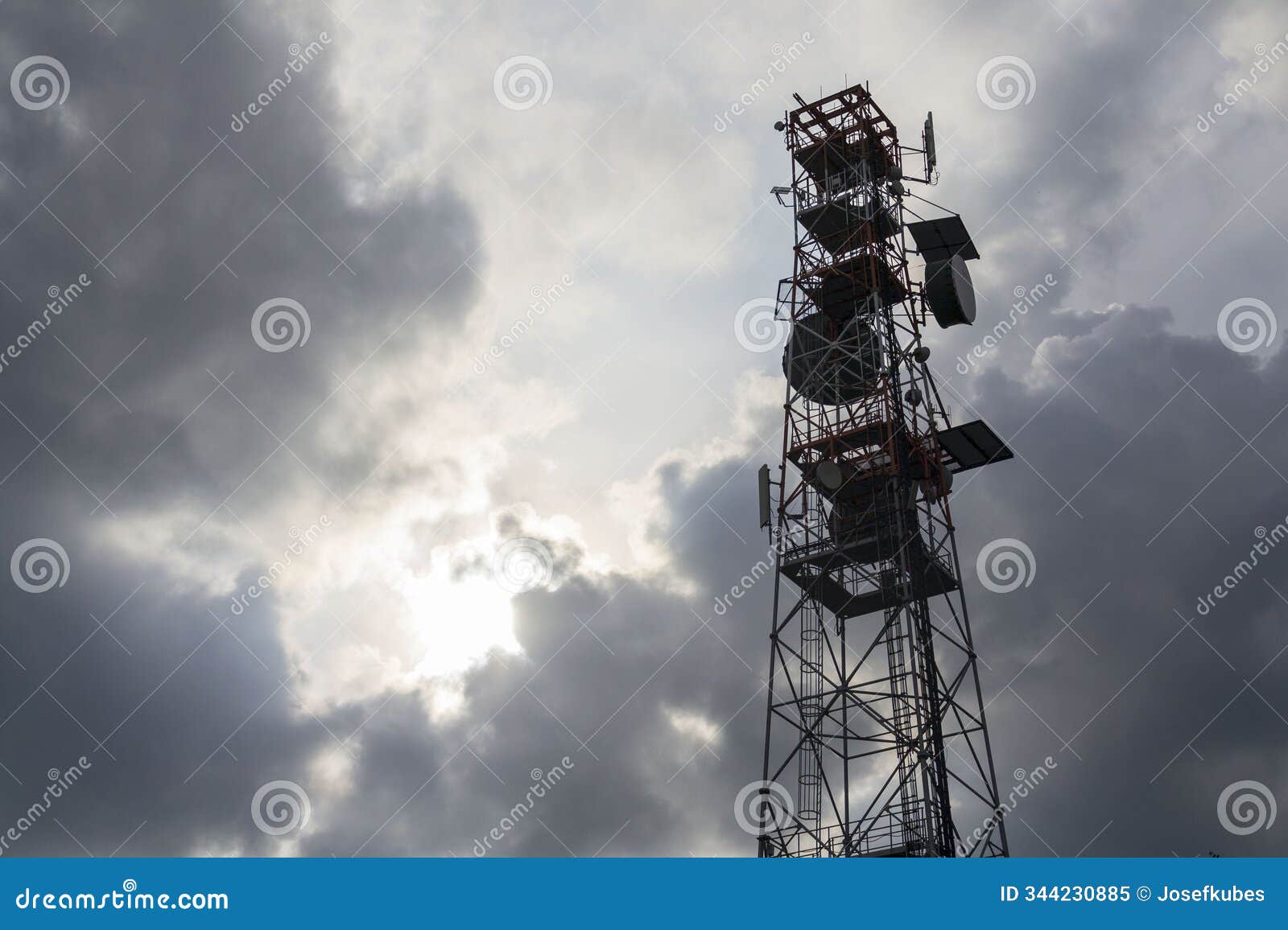 Construction for Broadband Cellular Network Transmitters ...
