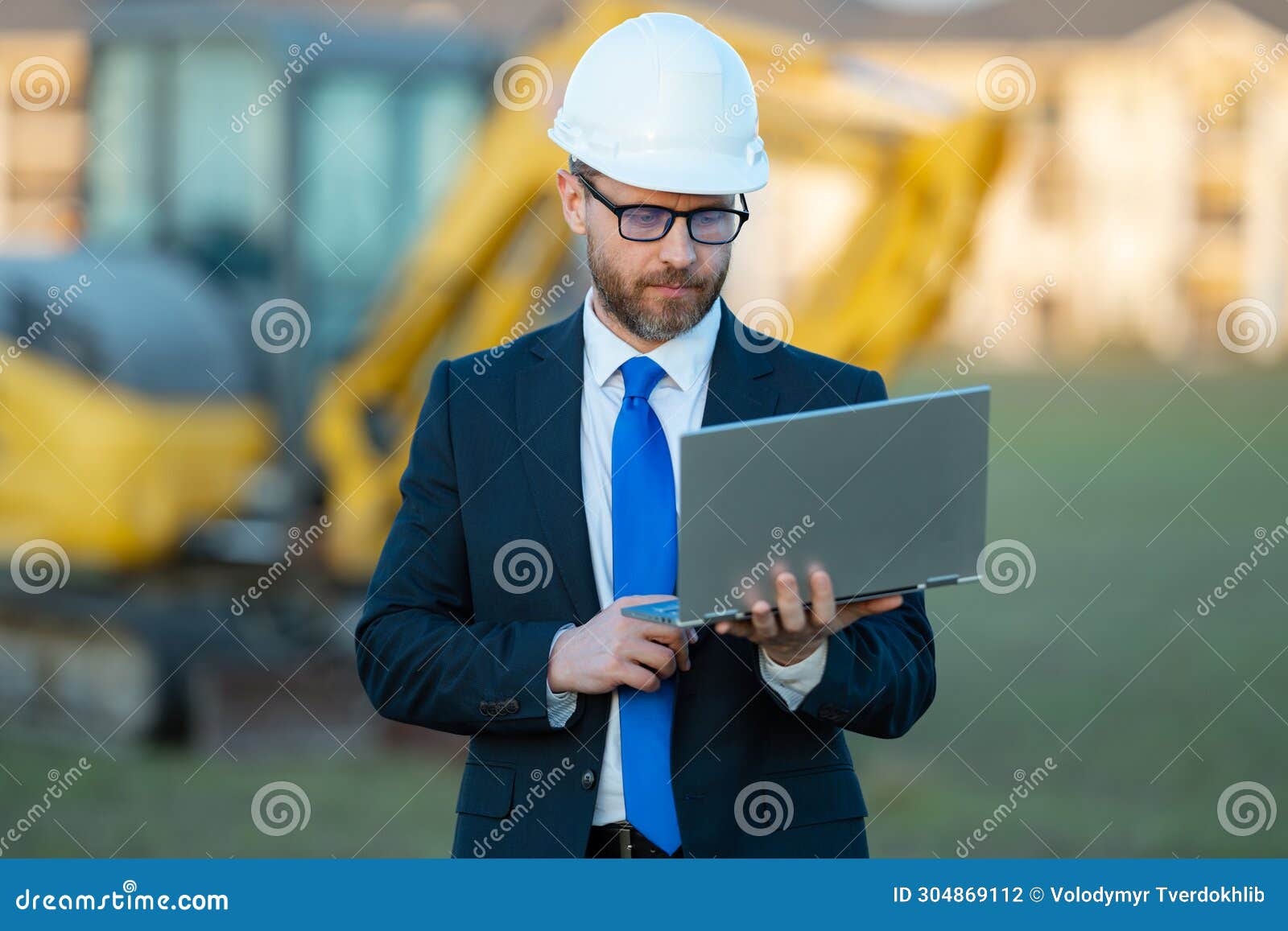 Construction Builder Manager or Supervisor at a Construction Site ...