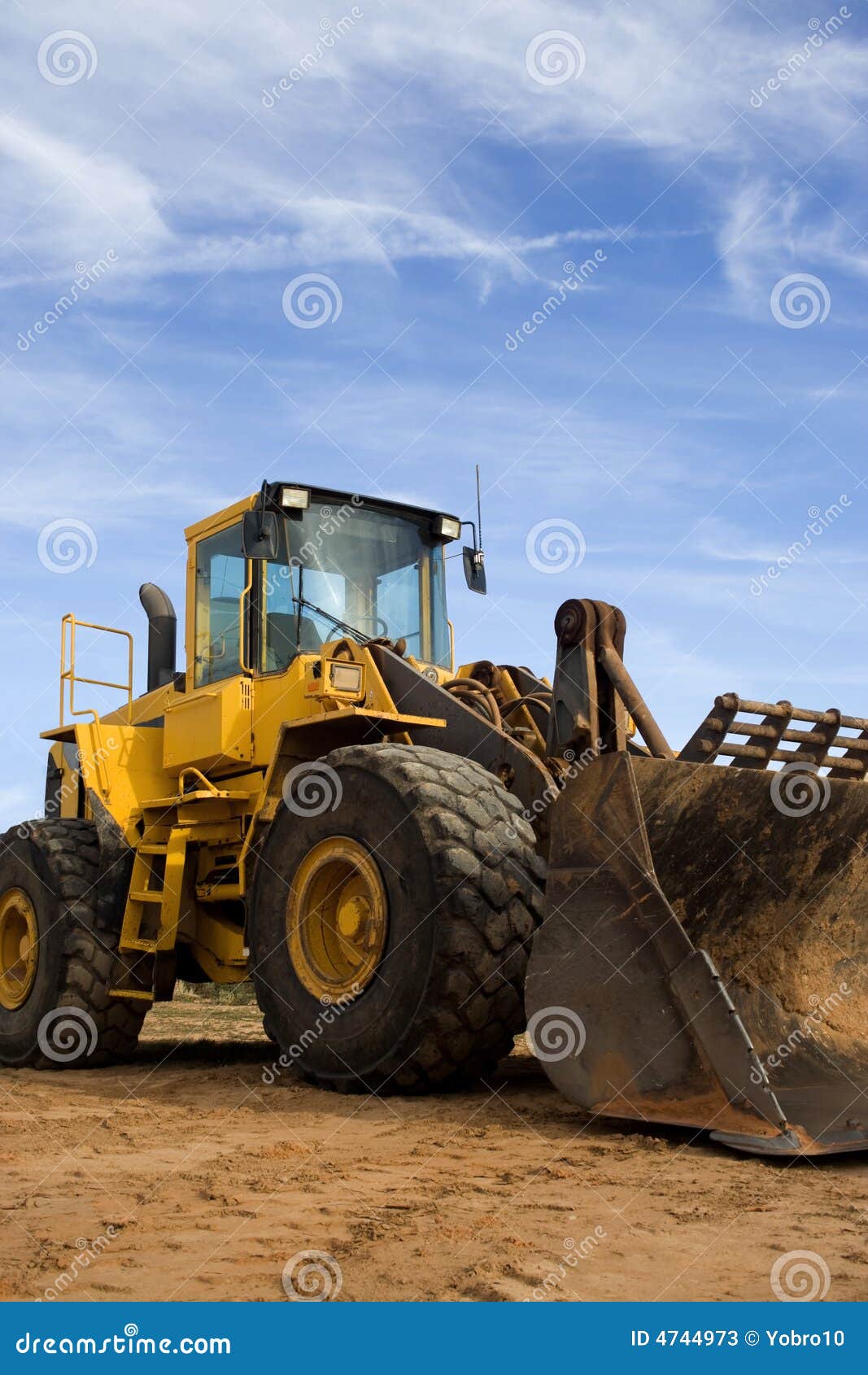 Construction Bulldozer stock image. Image of excavator - 4744973