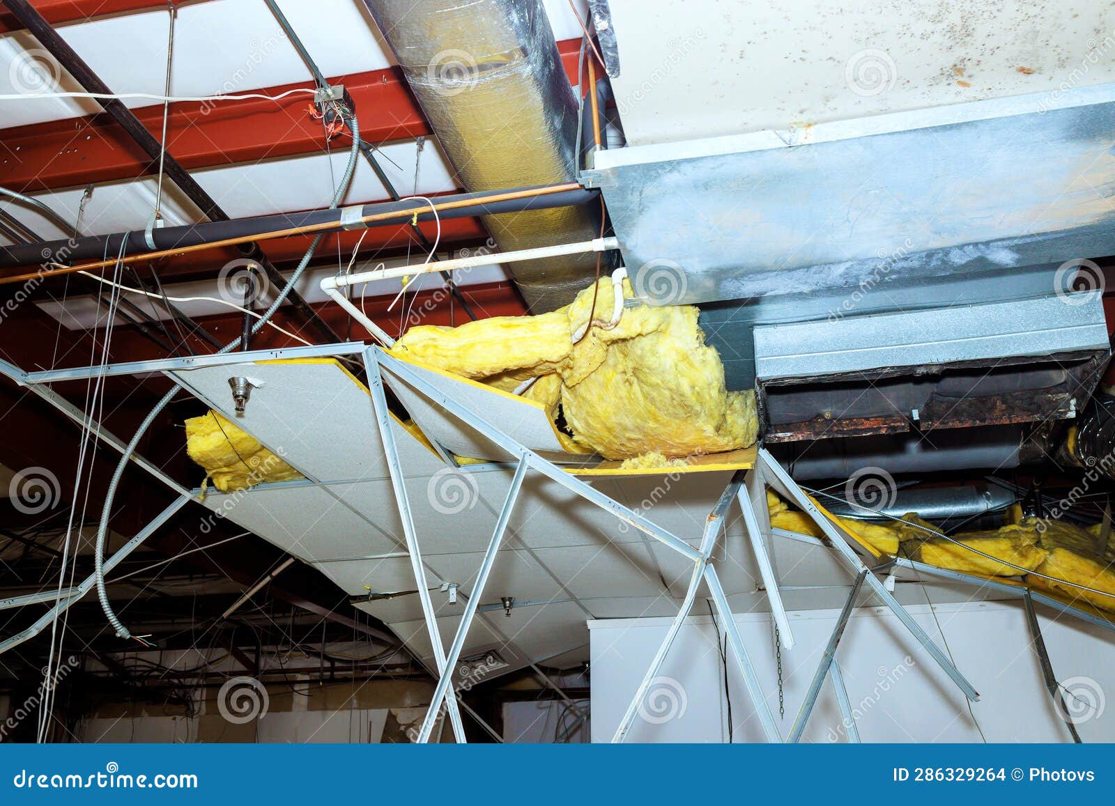 Construction Complex Requires Dismantling a Old Ceiling during ...