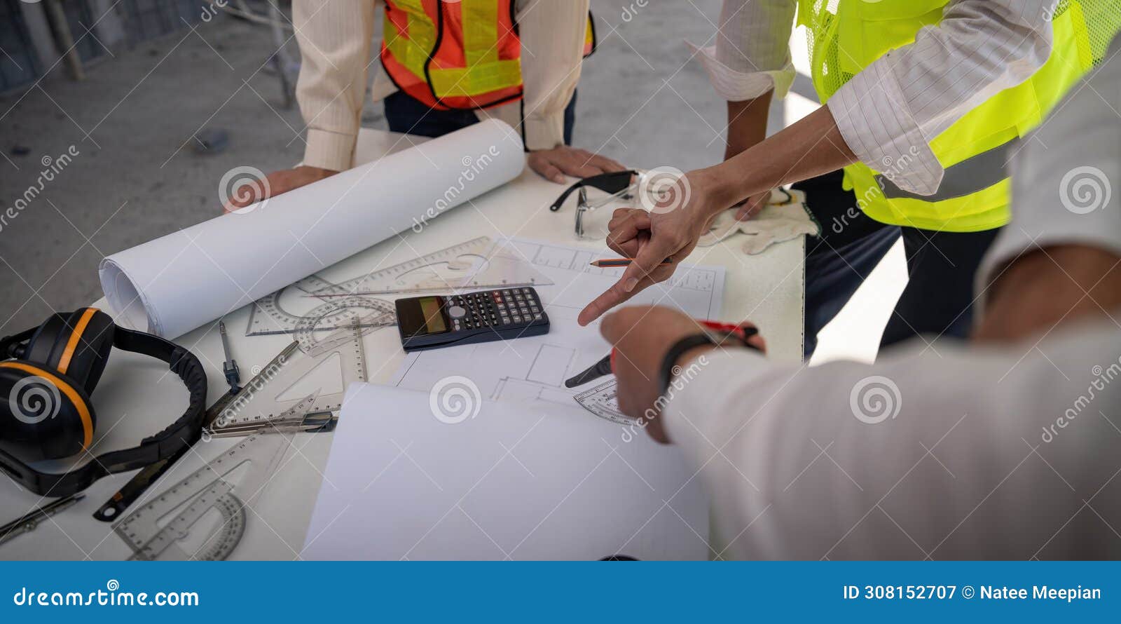 Construction Concept of Engineer or Architect Meeting for Project ...