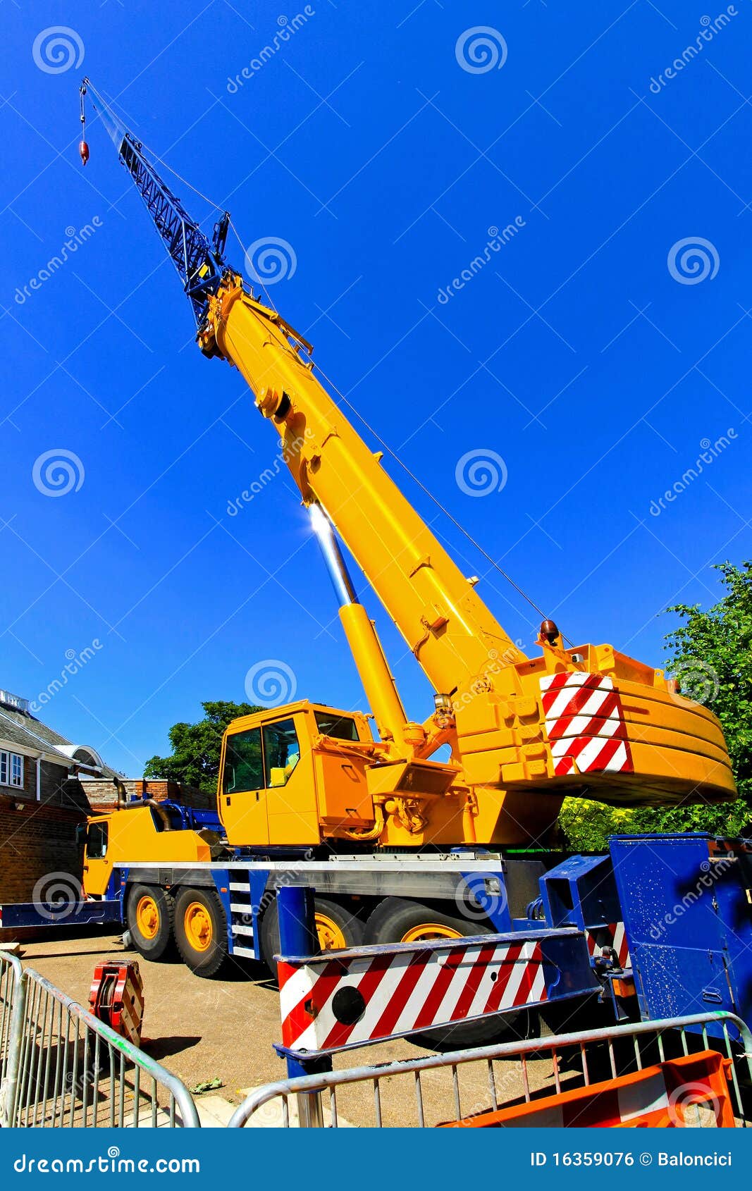 Construction crane stock photo. Image of hydraulic, heavy - 16359076