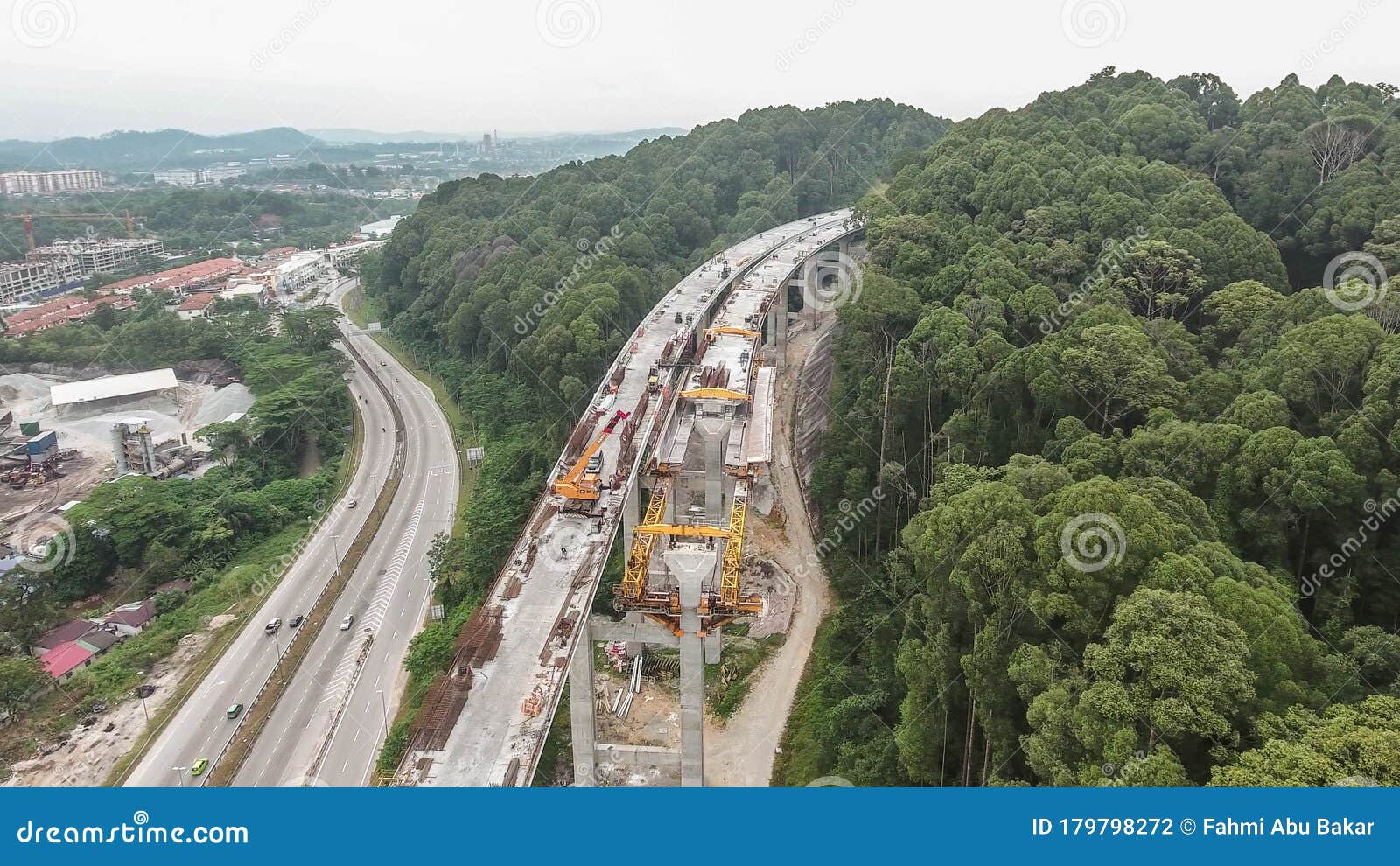Construction Elevated Expressway Stock Photo | CartoonDealer.com #83576526