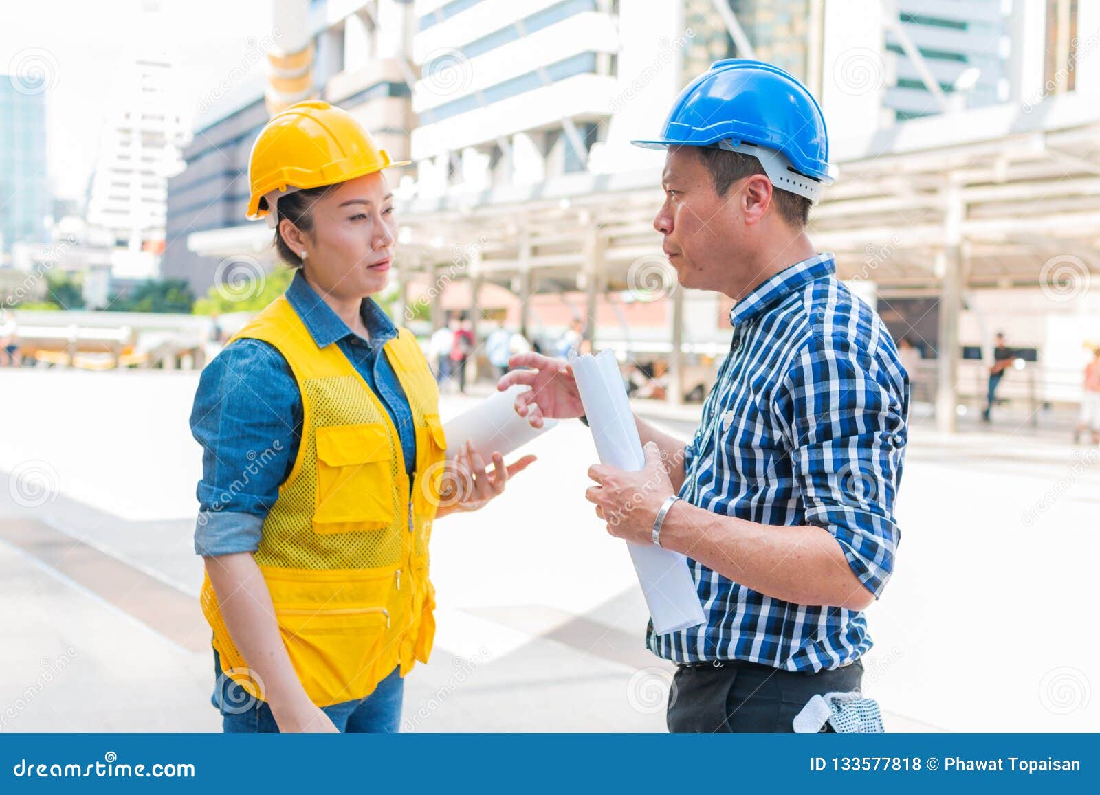 Construction and Engineer Concept. Construction Worker in Protec Stock ...