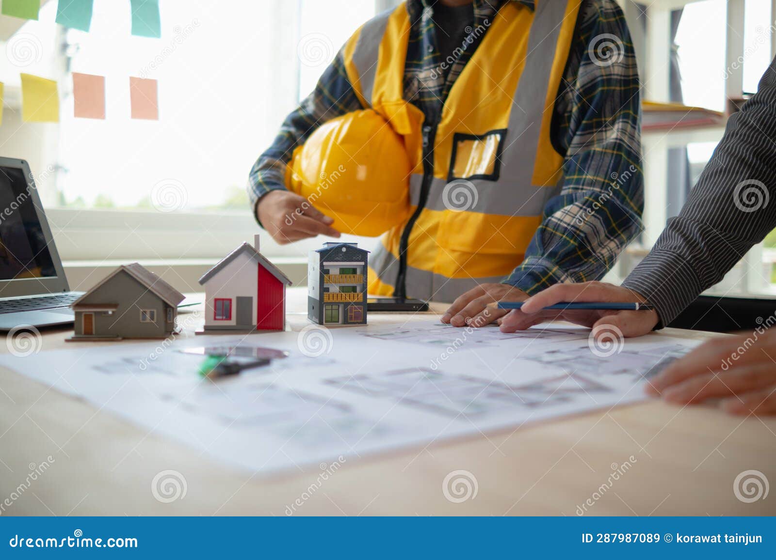 Construction Engineers Discuss and Exchange Ideas with Architects To ...