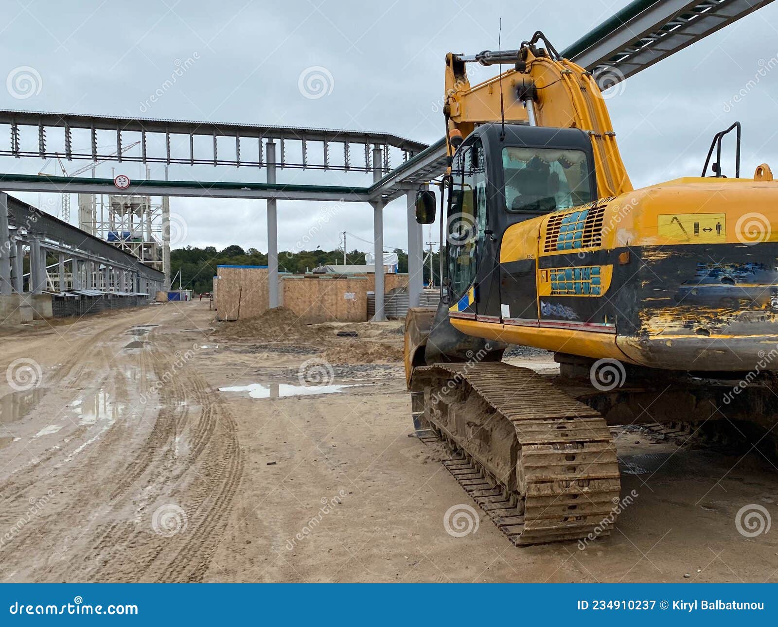 Construction Equipment in Construction New Warehouse Background Stock ...