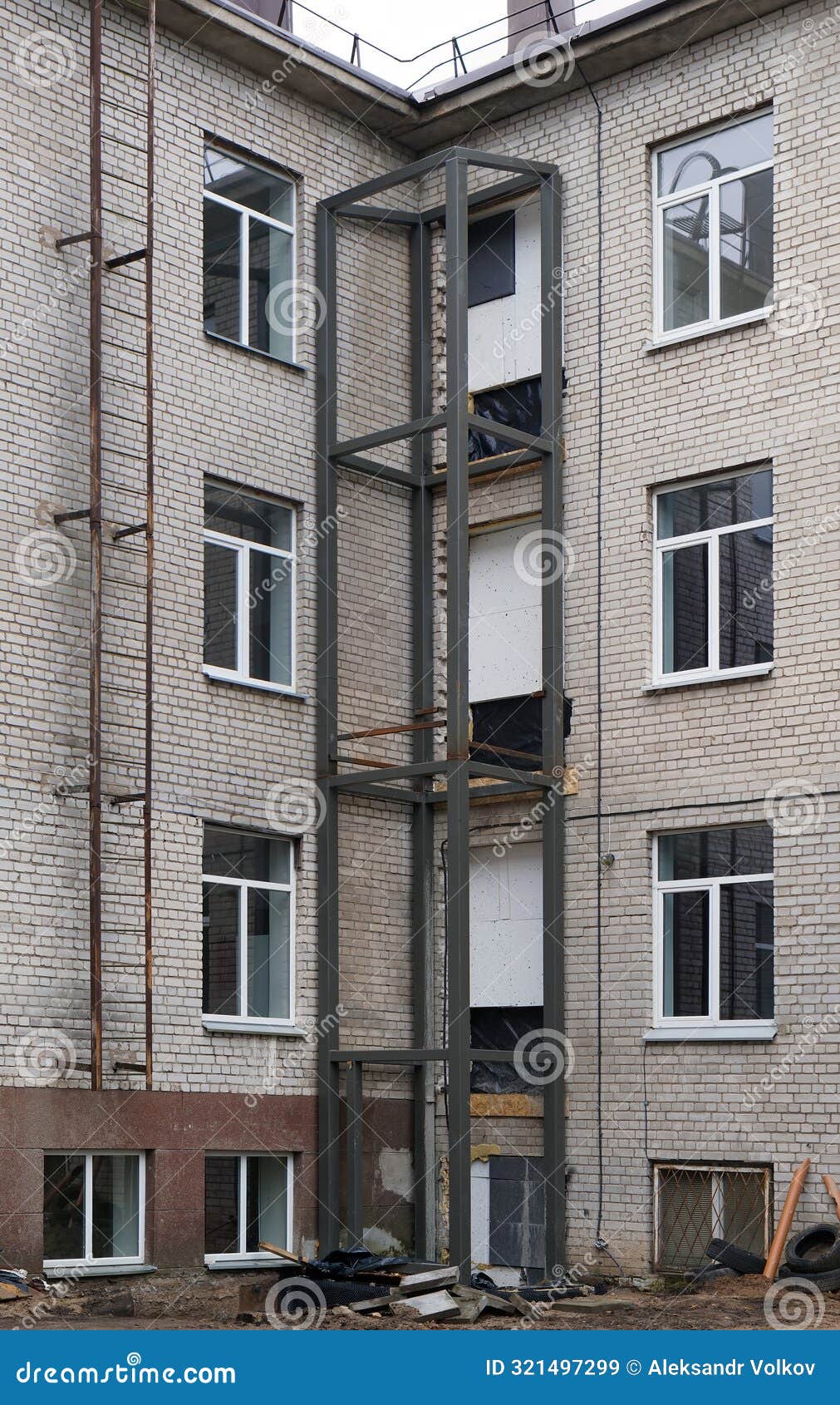 Construction of an External Elevator for the Disabled in an Old Brick ...