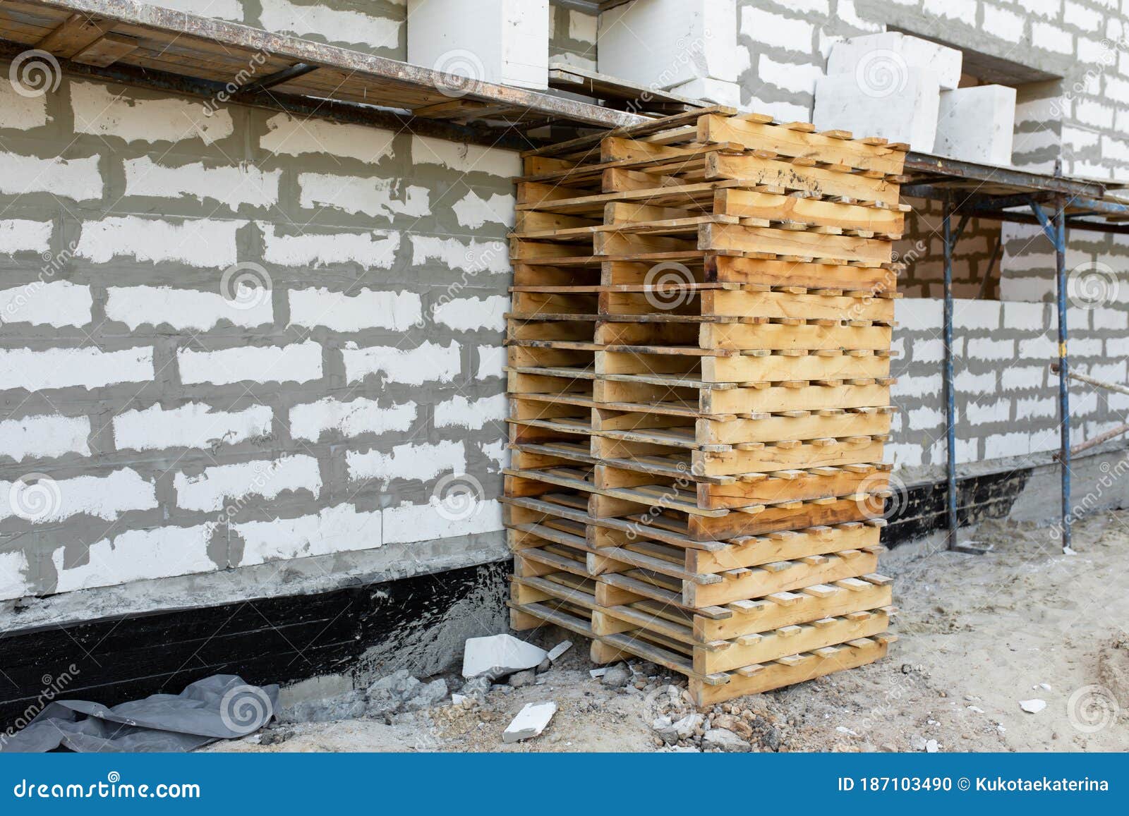 Construction of Foam Concrete Blocks. Expansion of the Room Stock Photo ...