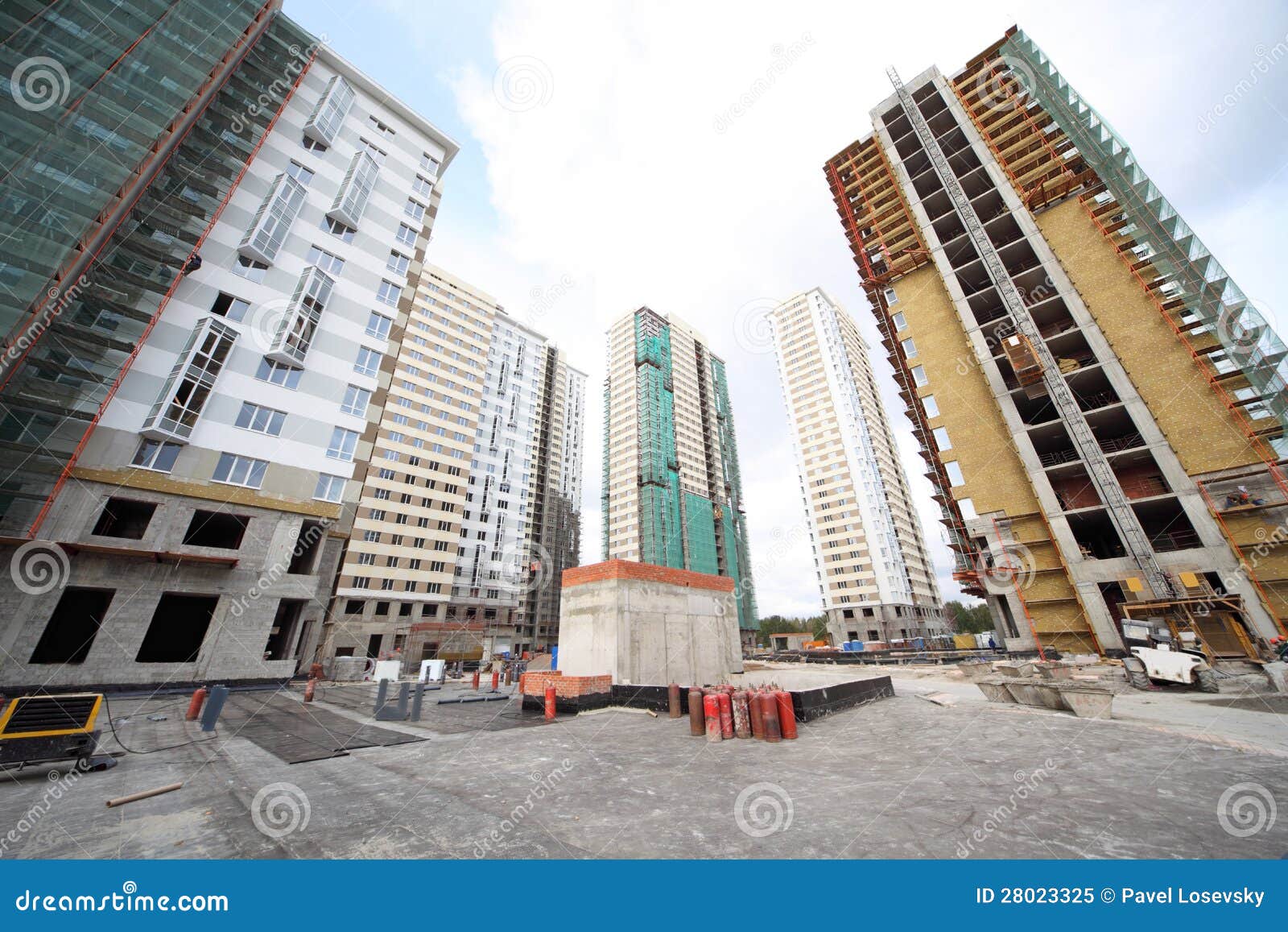 Construction of High Buildings with Workers Editorial Image - Image of ...