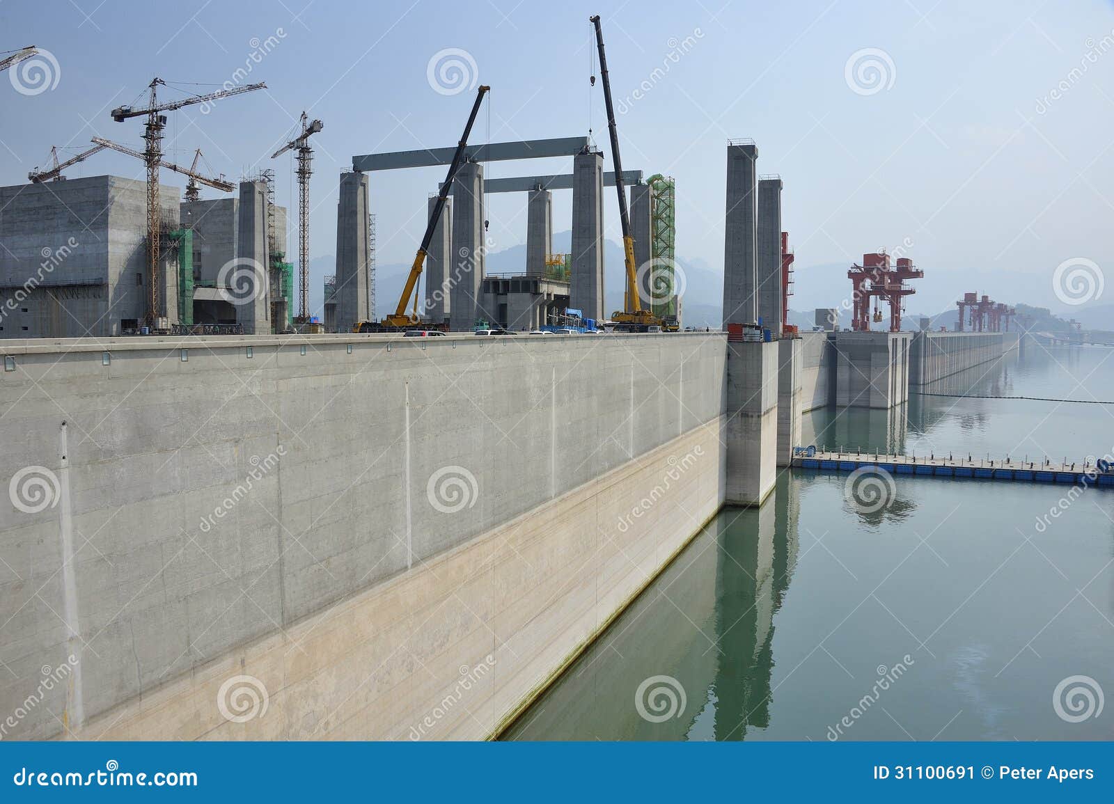 Construction Lock Three Gorges Dam Stock Image - Image of lifting ...