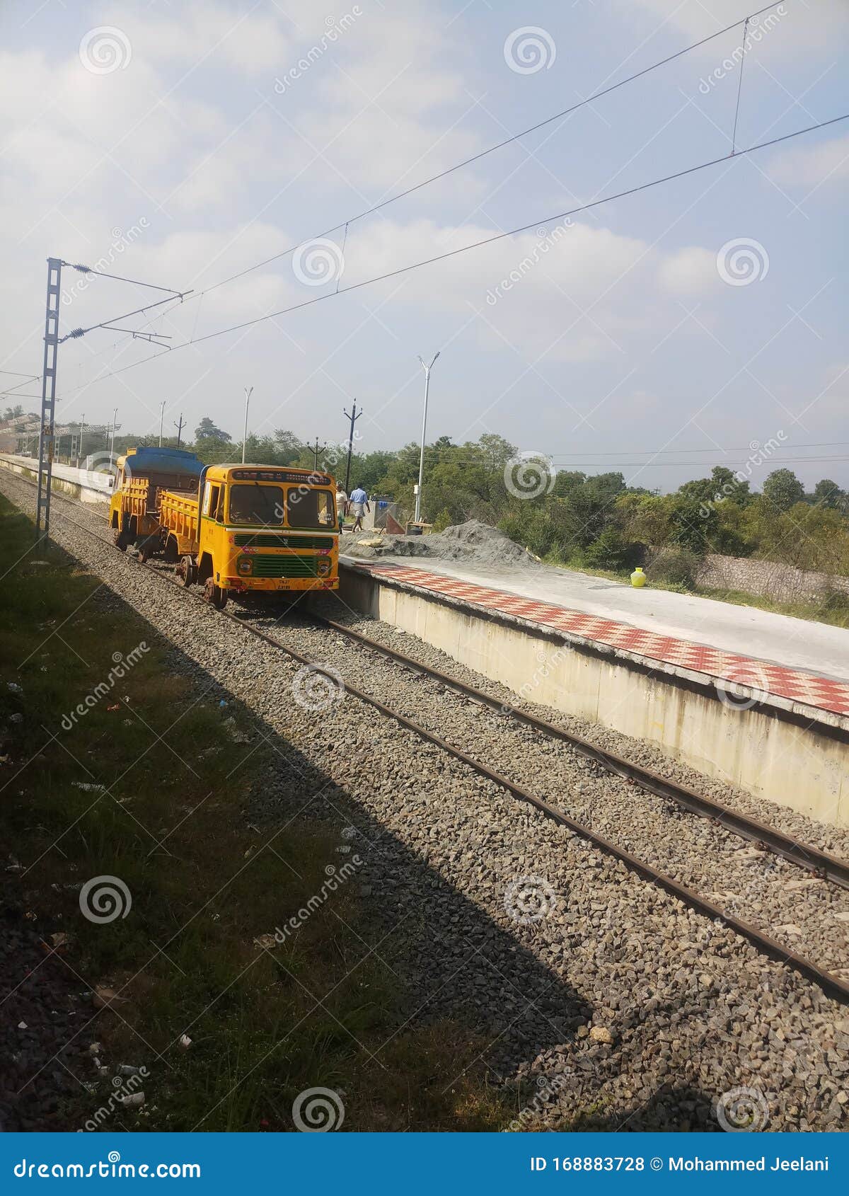 Construction, Lorry, Pulling, Railroad, Platform Editorial Stock Photo ...