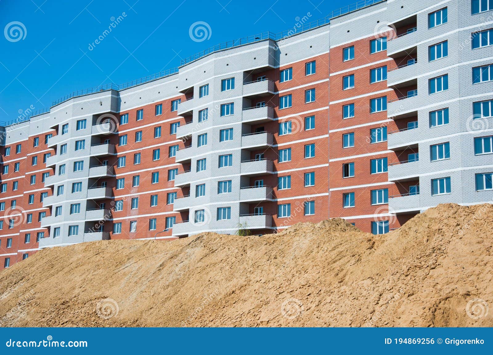 Construction of Multi-storey Residential Building Stock Photo - Image ...