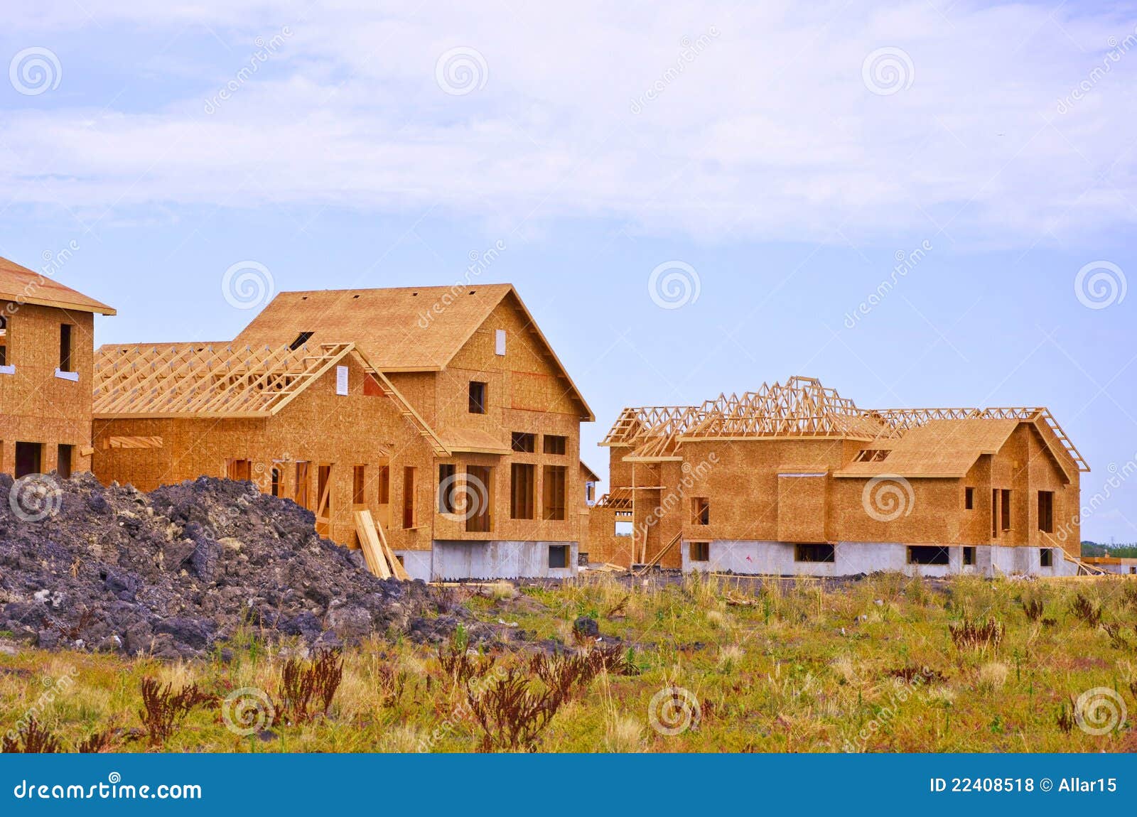 Construction of new homes stock photo. Image of walls - 22408518