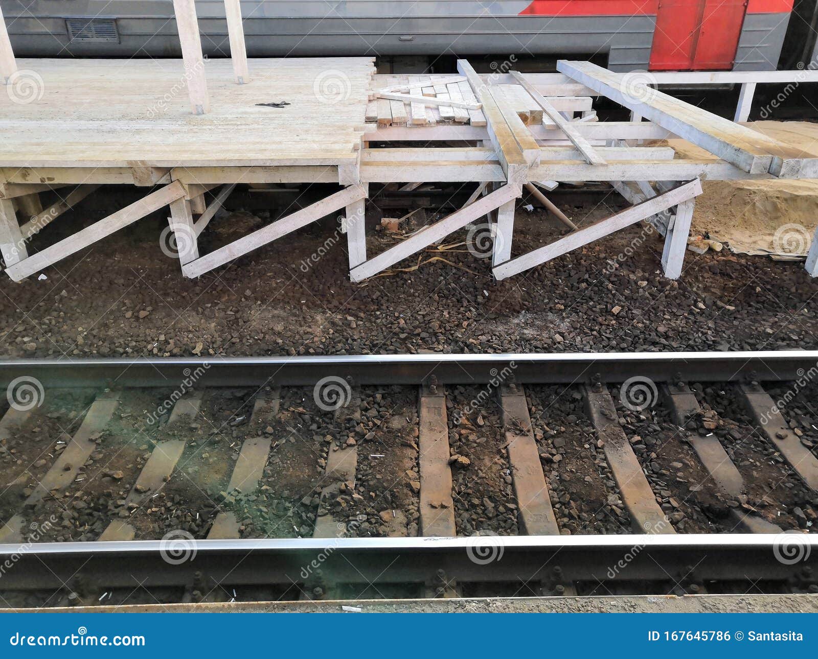 Construction of a New Railway Platform and Reconstruction of the ...