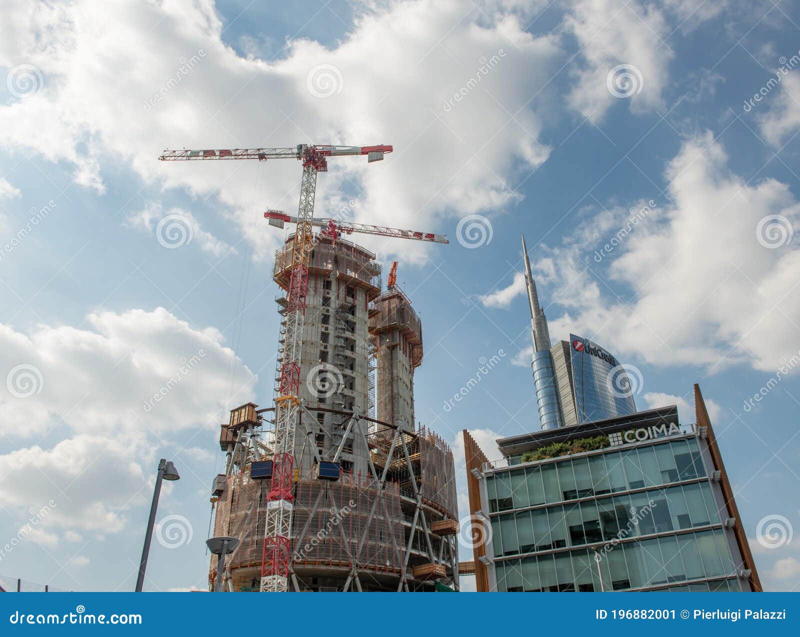 Construction of a New Tower that Will Become the Library of the Forest ...
