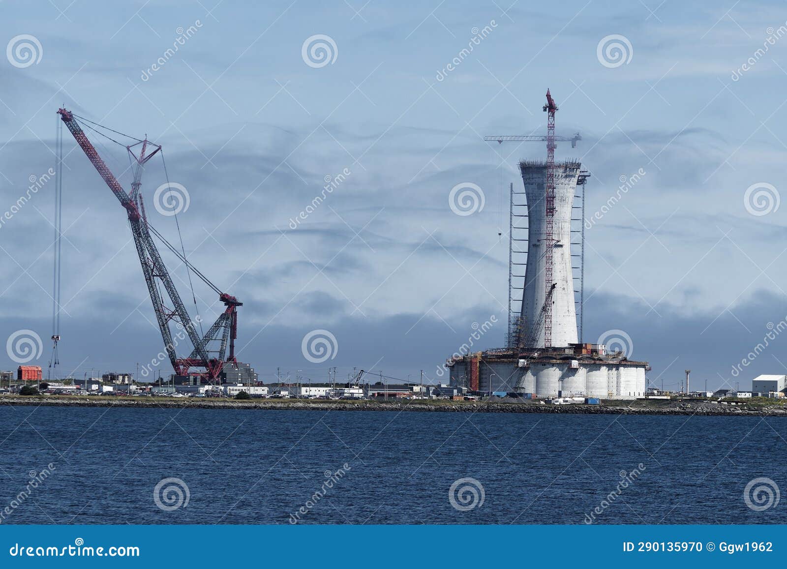 Construction of an Oil and Gas Gravity Based Platform Stock Photo ...