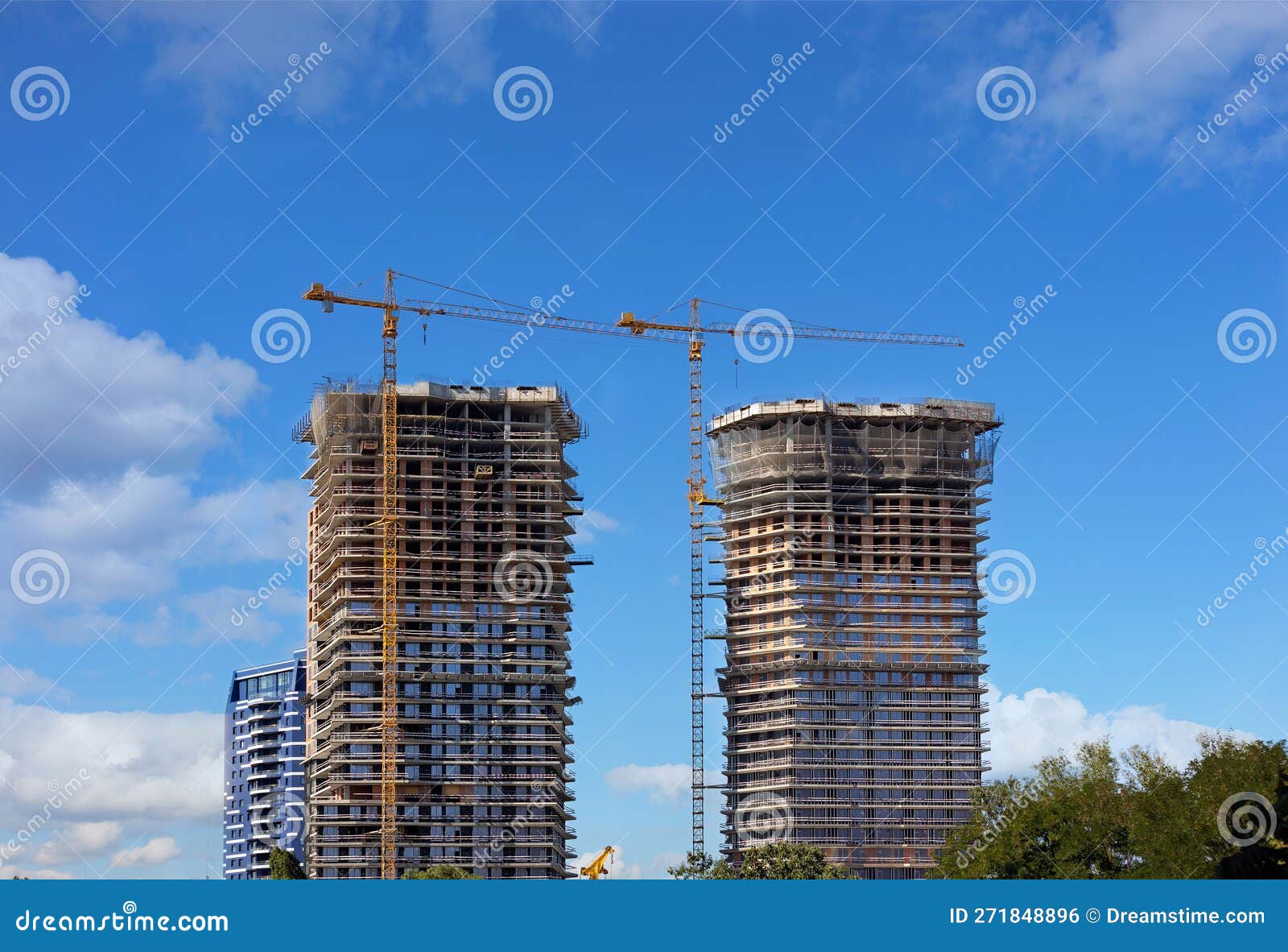 The Construction of Parallel Multi-storey Residential Buildings Using a ...