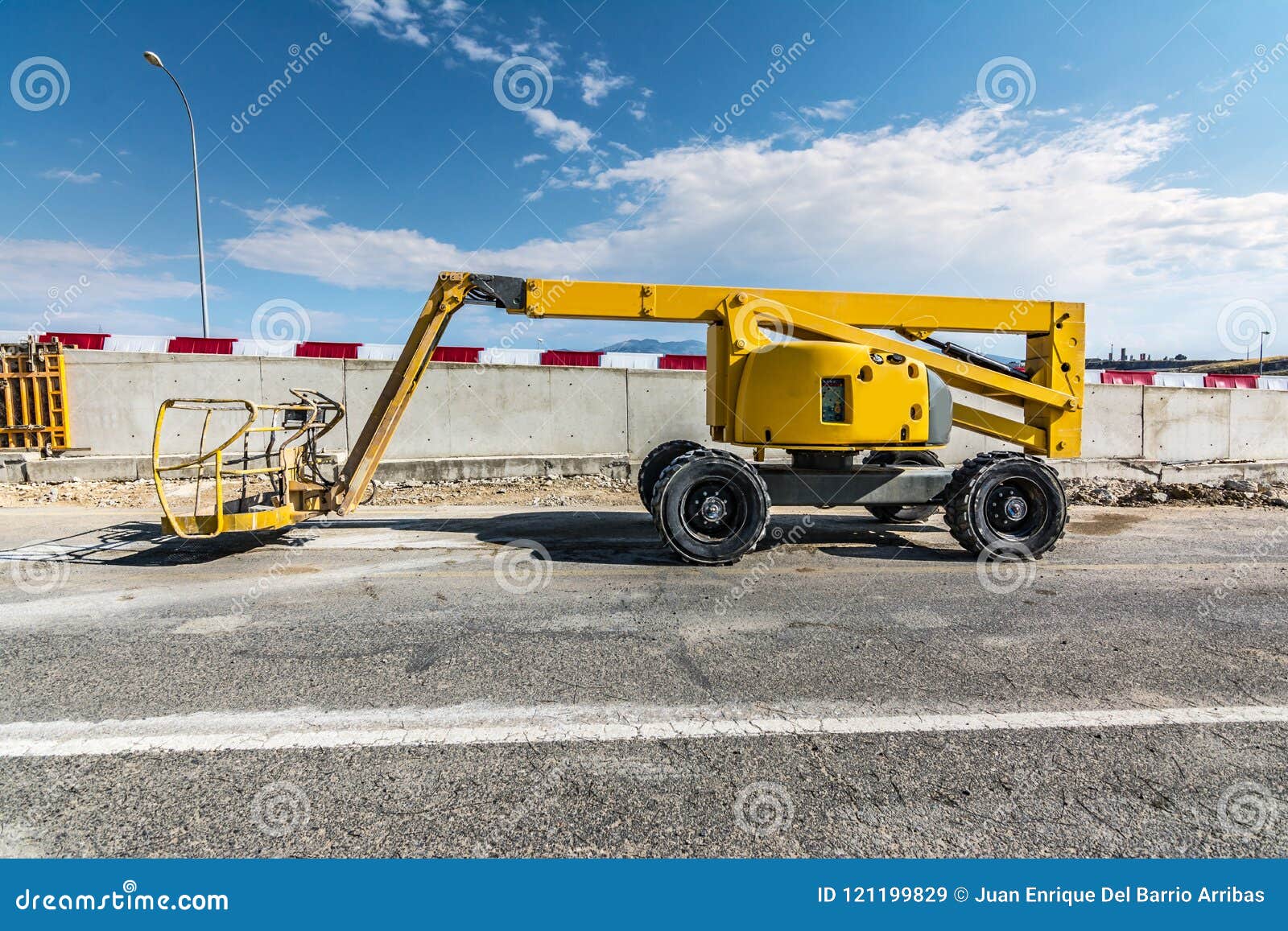 Construction of the Pillars of a Bridge with a Lifting Platform. Stock ...