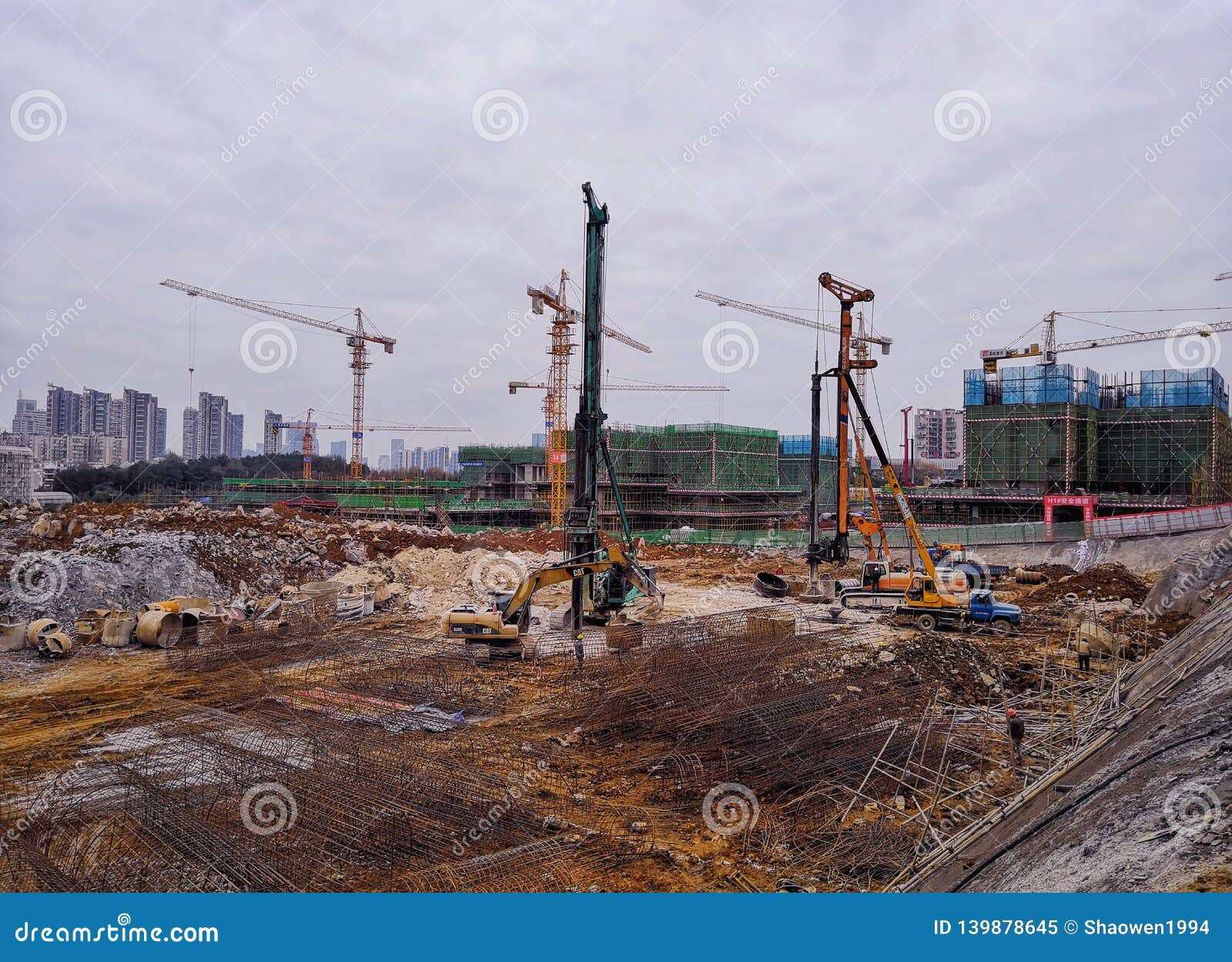 Construction pit site editorial image. Image of beijing - 139878645