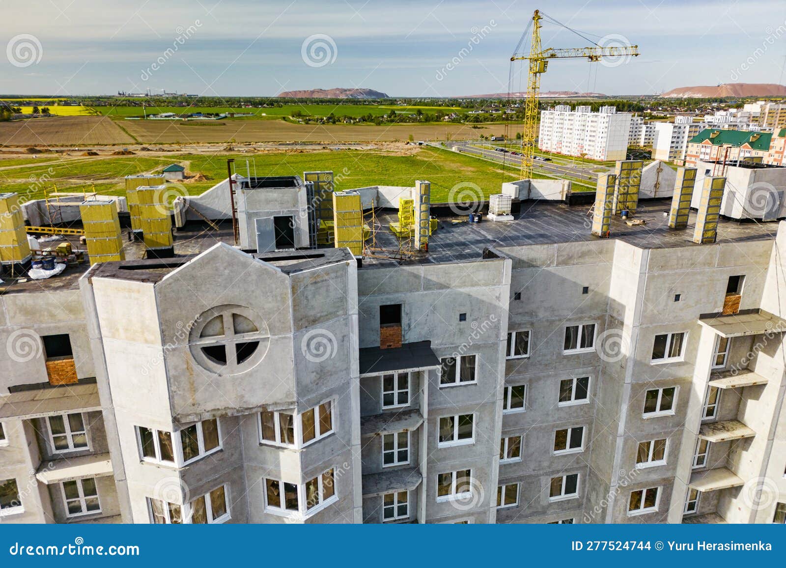 Construction of a Prefabricated Reinforced Concrete House. Assembly of ...