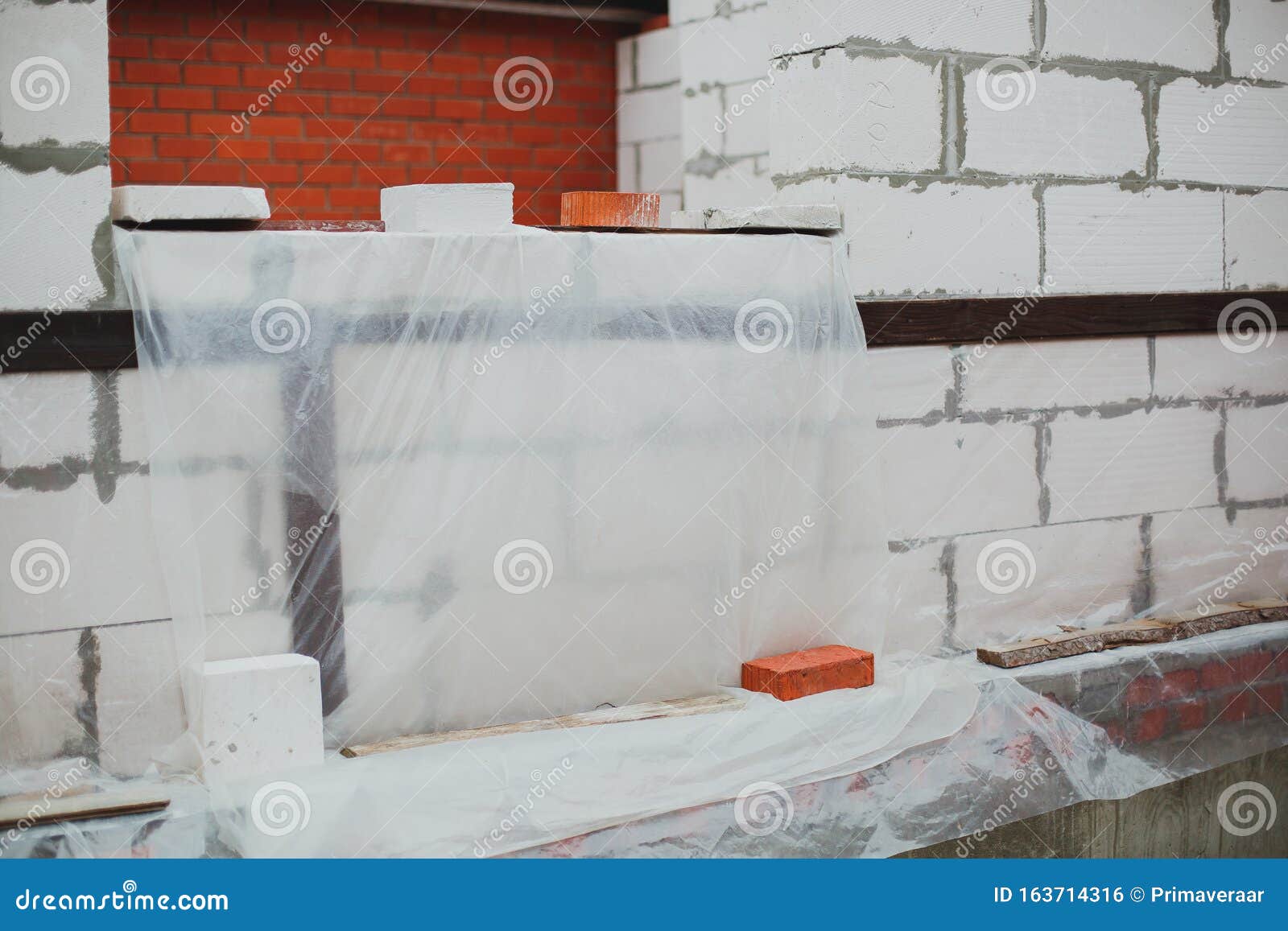 Construction of a Private Cottage House: White Gas Blocks, Aerated ...