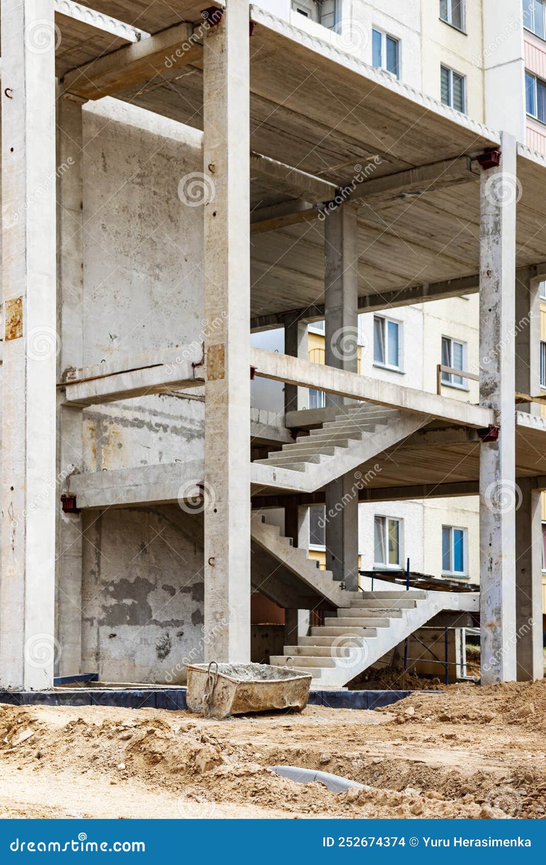 Construction of a Reinforced Concrete Building. Elements of a Concrete ...