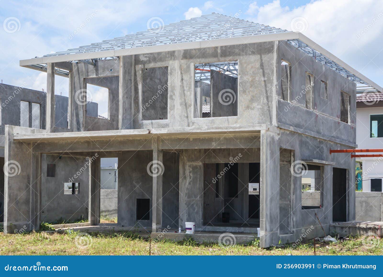 Construction Residential New House with Prefabrication System in ... Construction Residential New House with Prefabrication System in ...