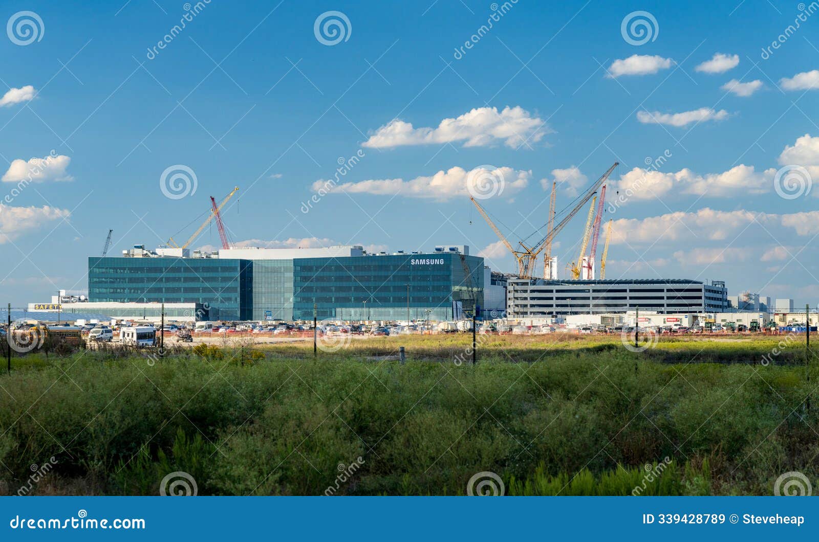 Construction of Samsung Semiconductor Fab Facility in Taylor Editorial ...