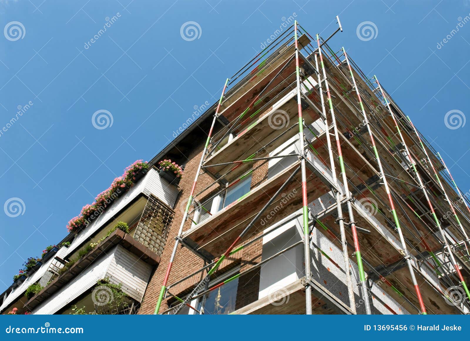 Construction scaffolding stock photo. Image of fixing - 13695456