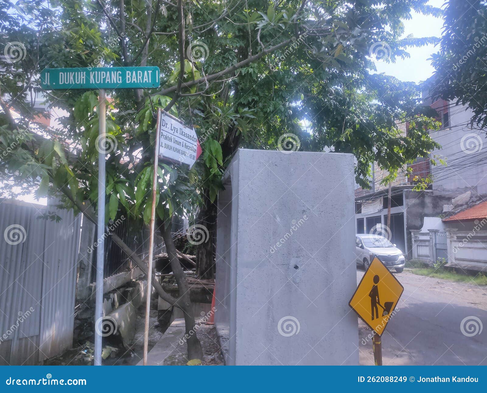 Construction at the Side Road Stock Image - Image of yard, cemetery ...