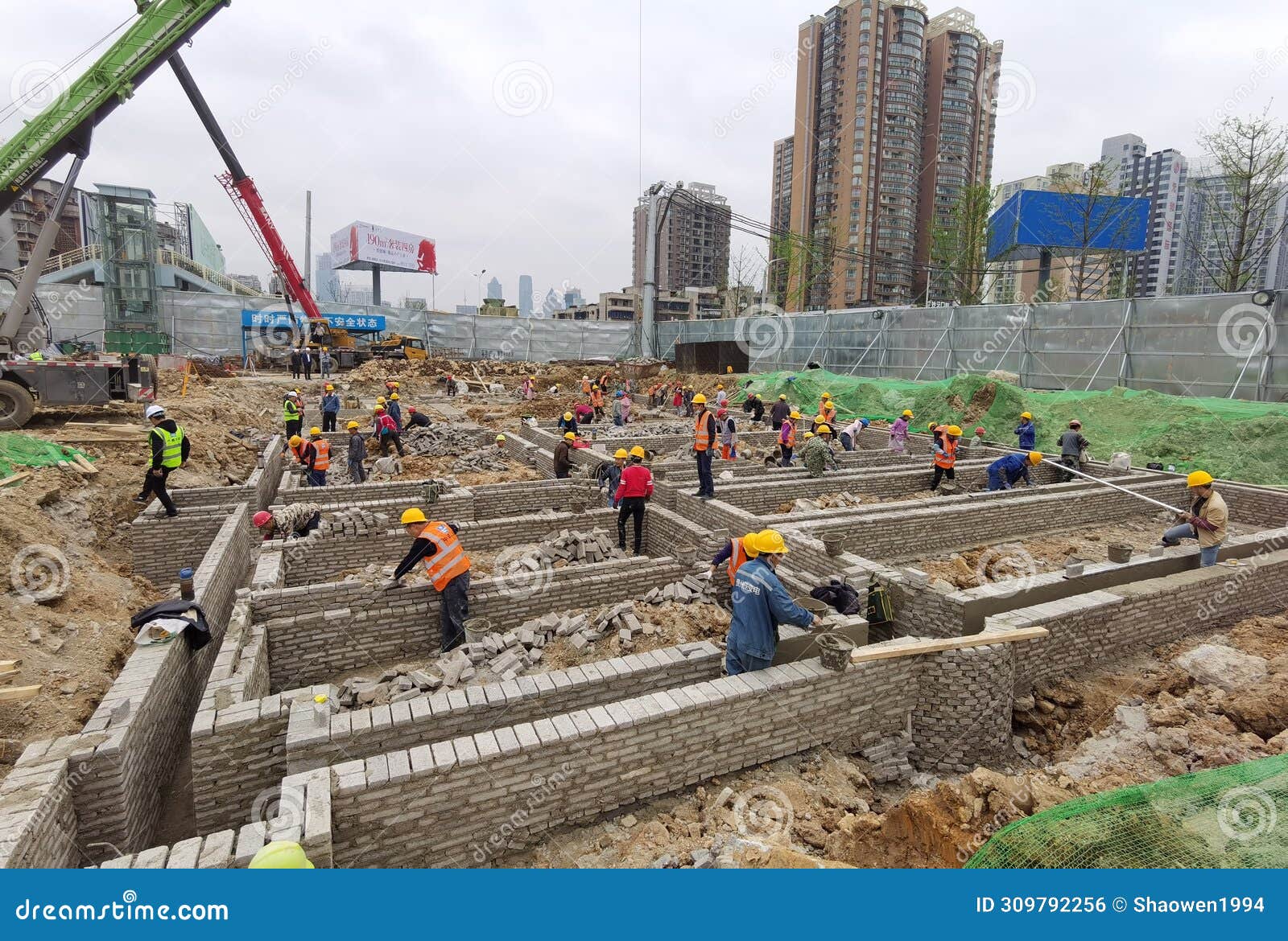 The Construction Site in Basic Structure Editorial Photo - Image of ...